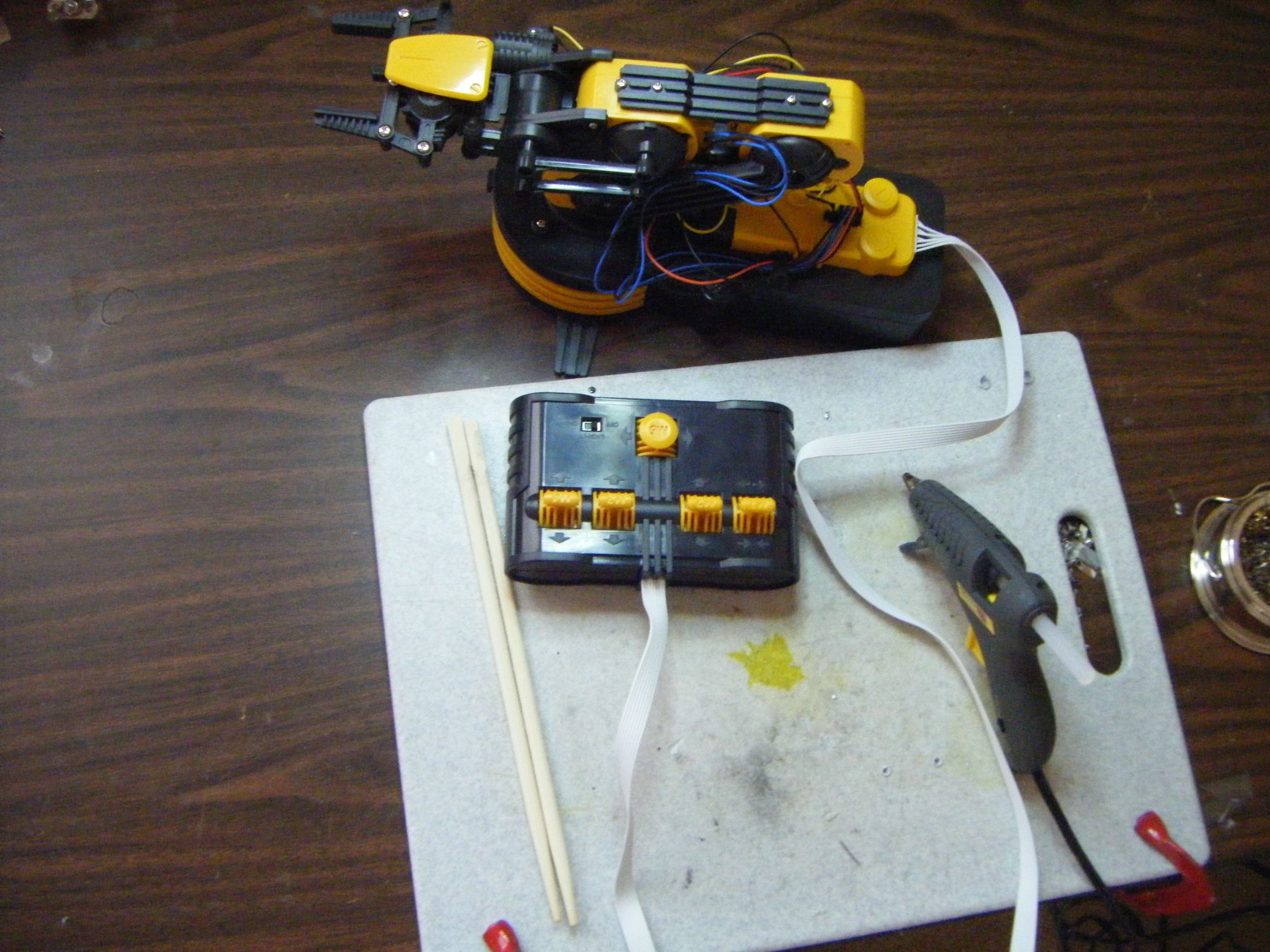 Robo Stick : 3 Steps - Instructables