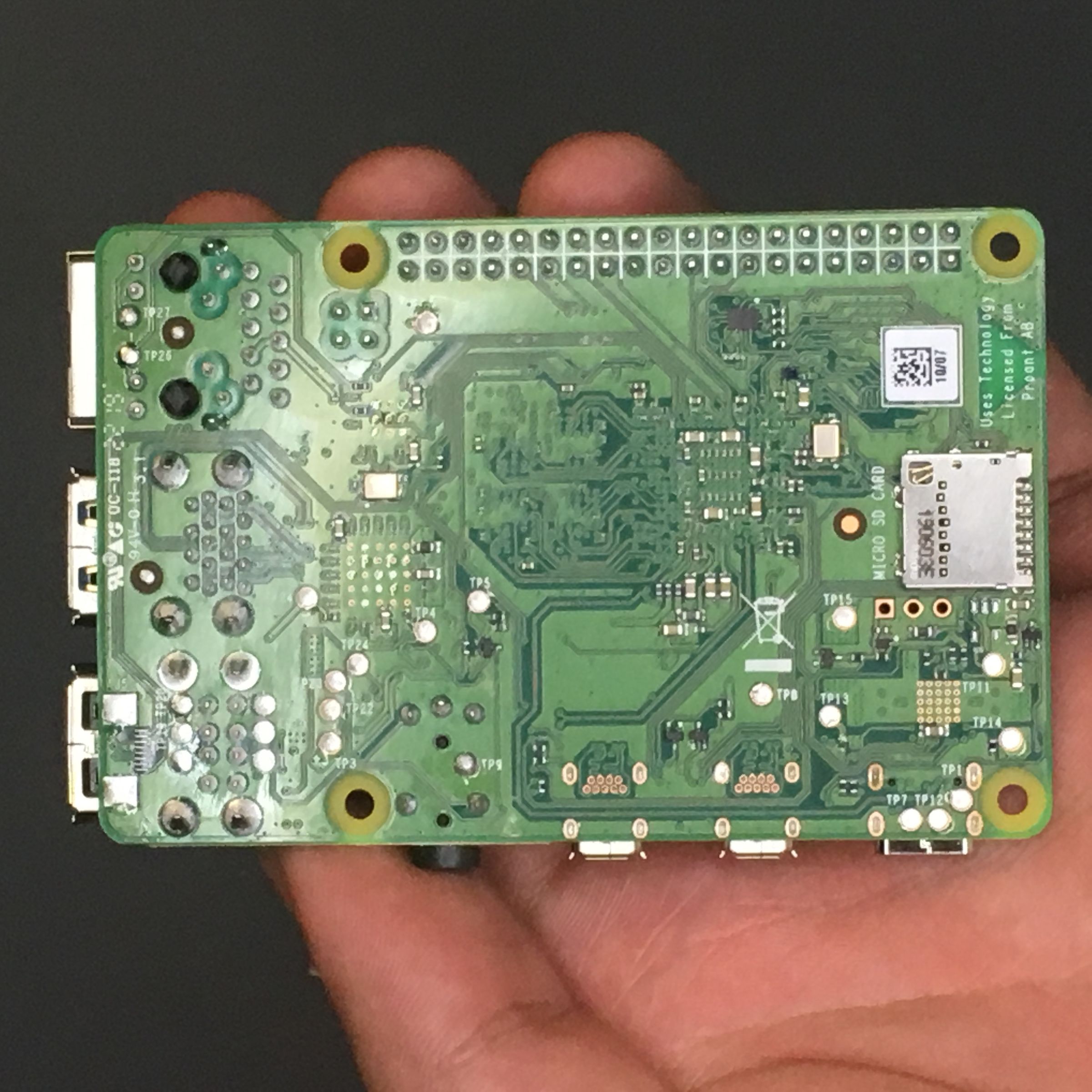 Getting Started With the Raspberry Pi 4 Desktop Kit : 7 Steps ...