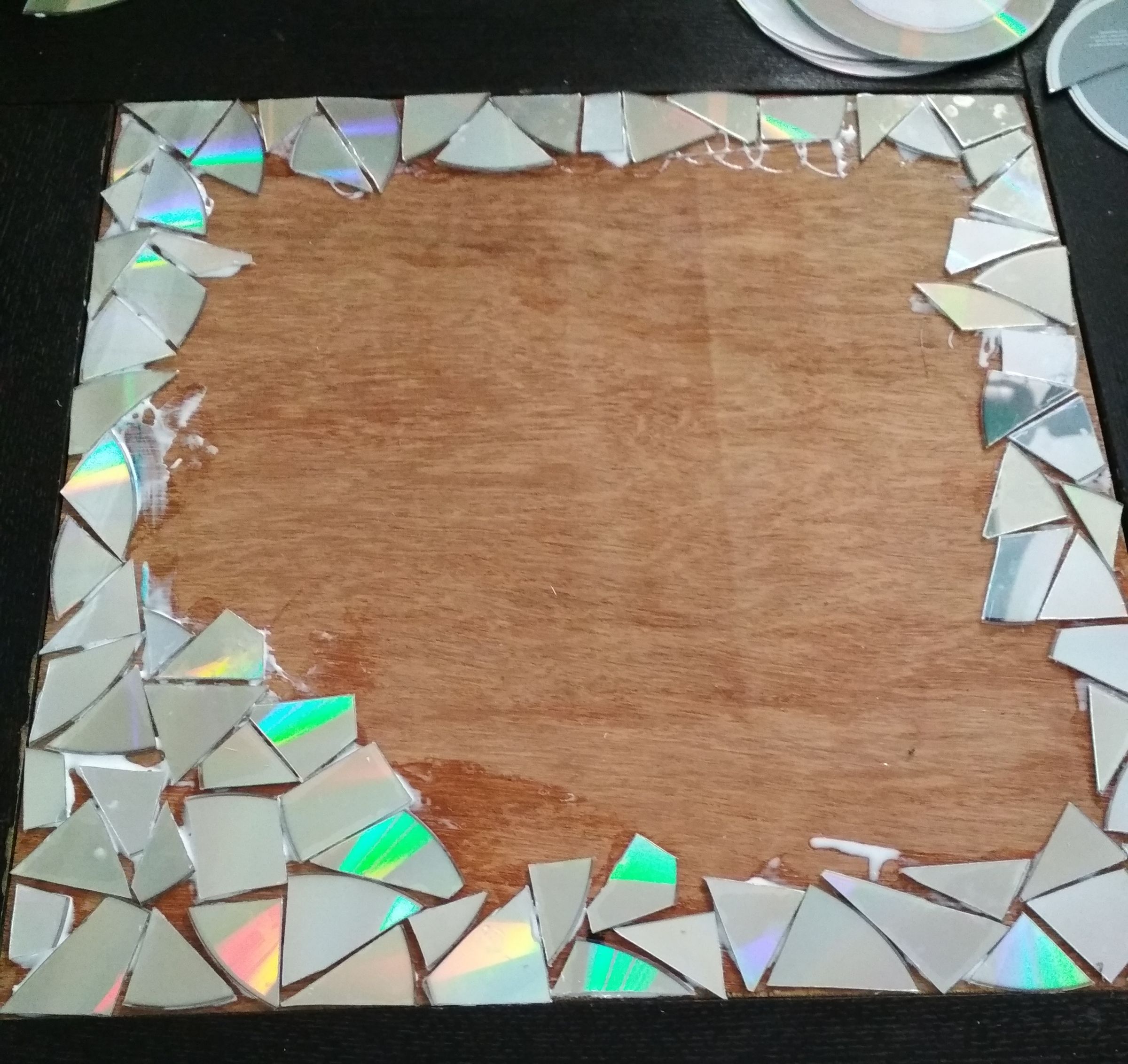 CD Mosaic Table Top : 6 Steps (with Pictures) - Instructables