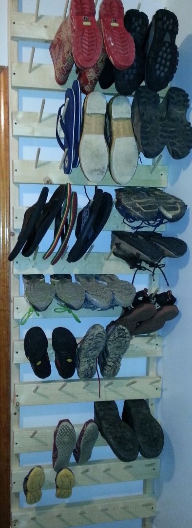 Vertical Shoe Rack- Peg Board Ladder : 7 Steps (with Pictures ...