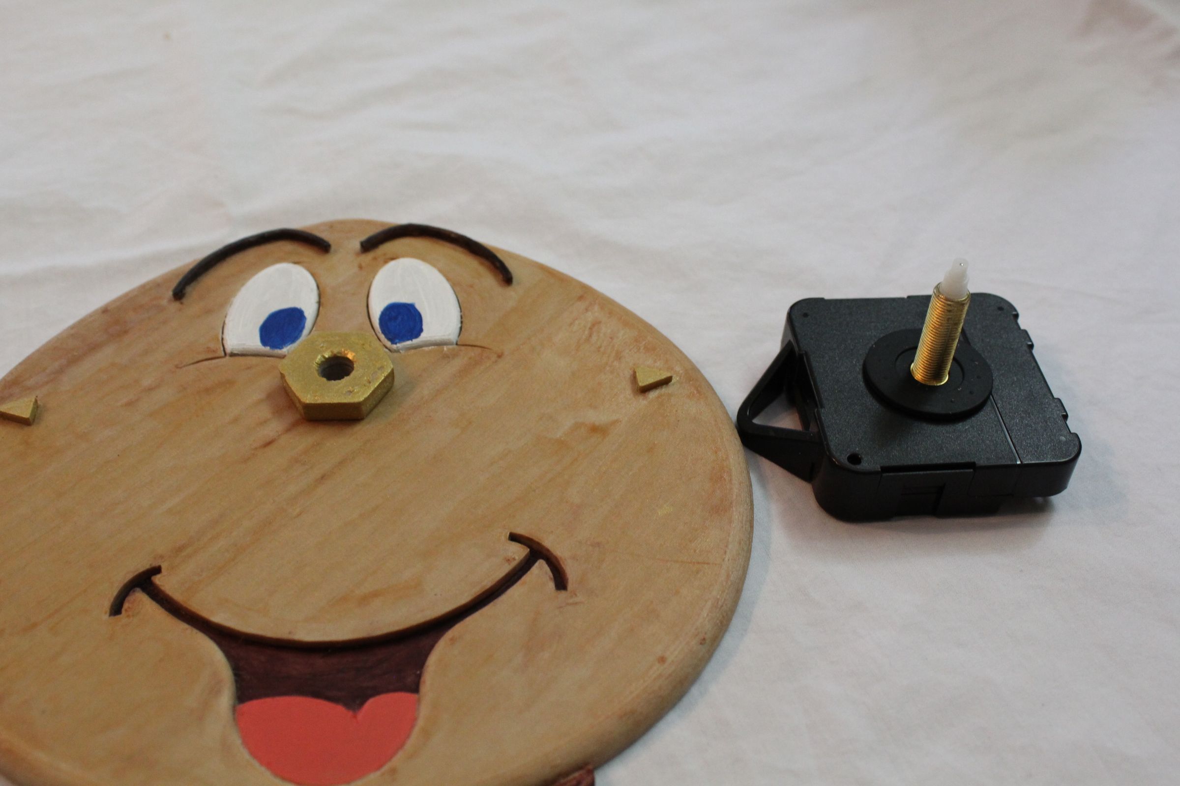 Cogsworth Animatronic : 11 Steps - Instructables