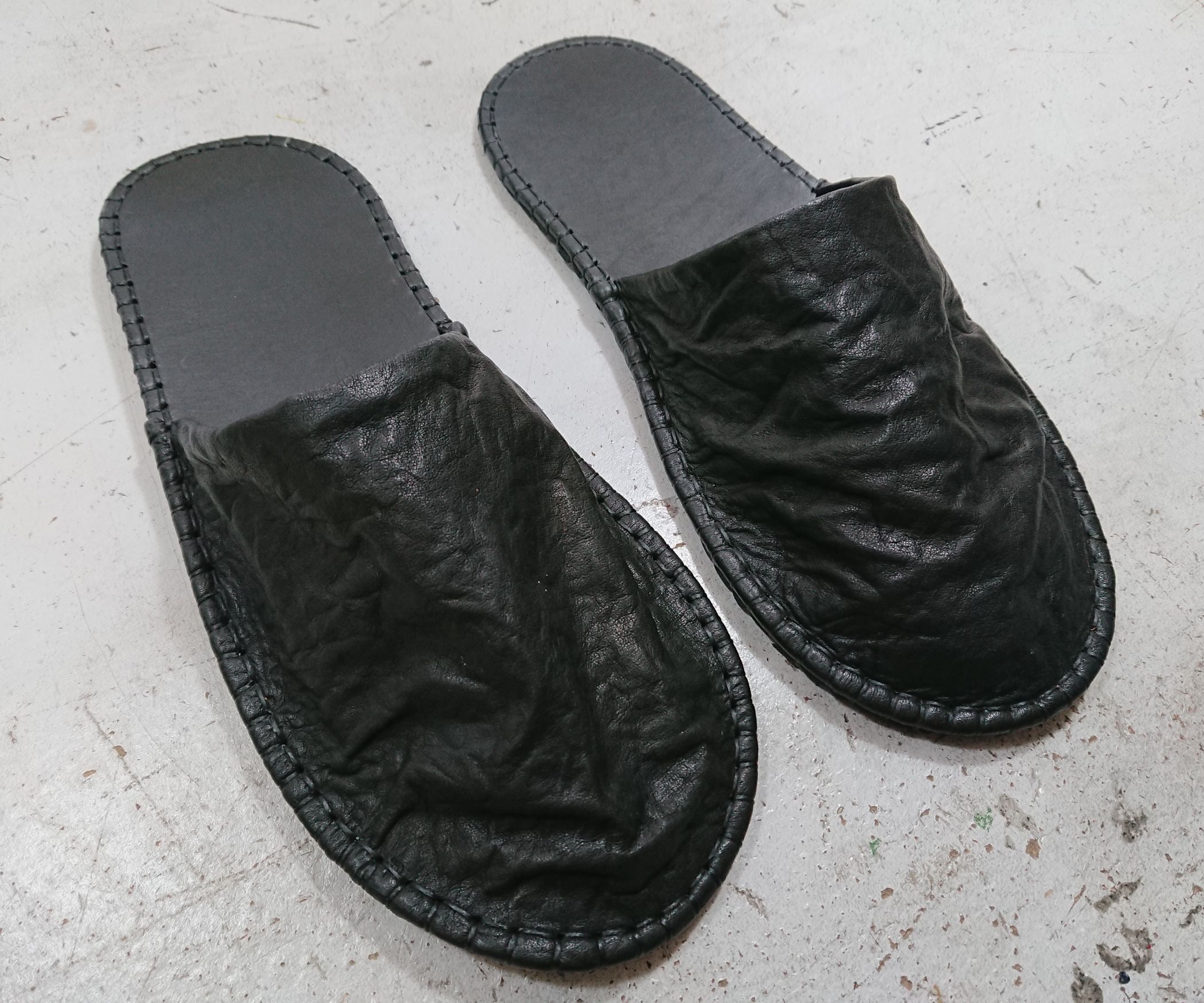 Making Leather Slippers : 9 Steps (with Pictures) - Instructables