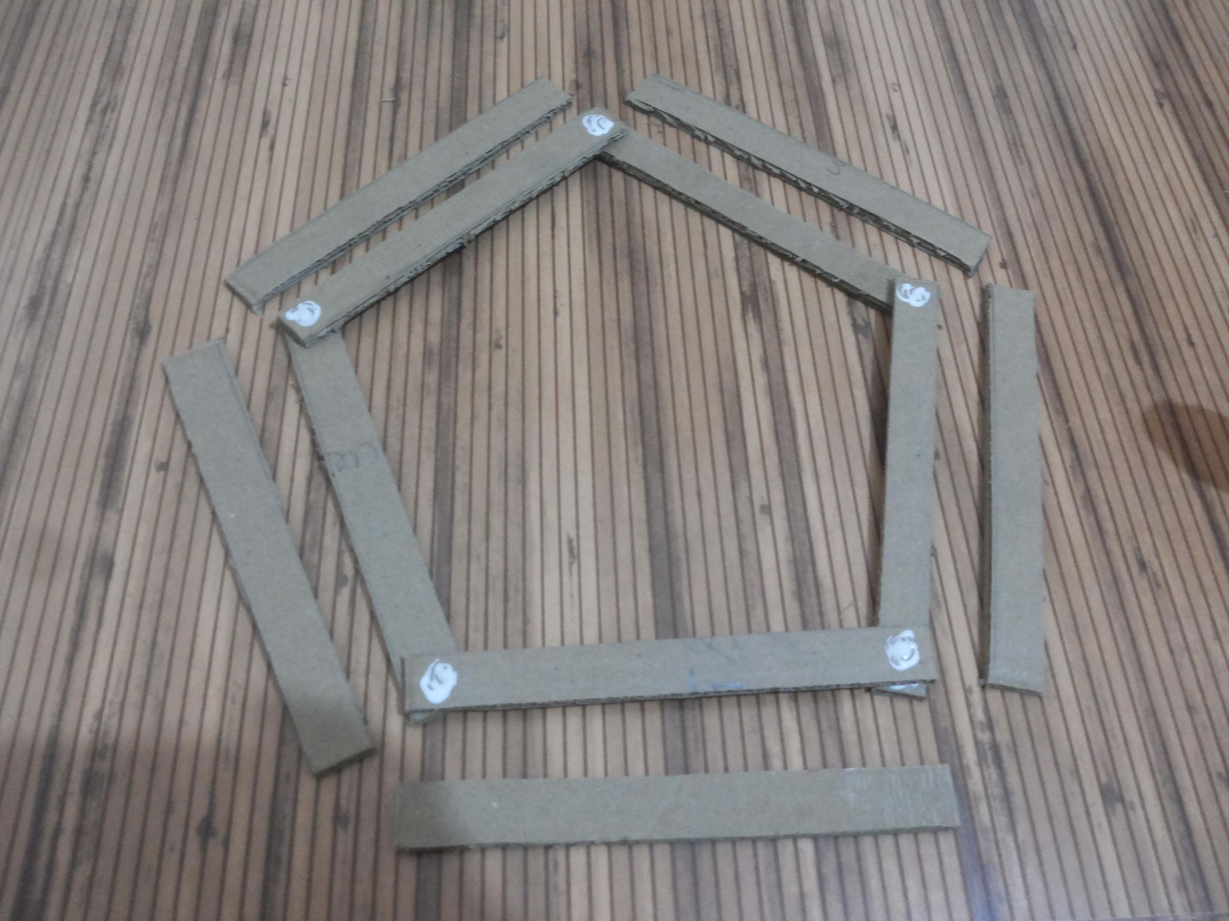 Cardboard Pentagon Table Lamp : 6 Steps (with Pictures) - Instructables