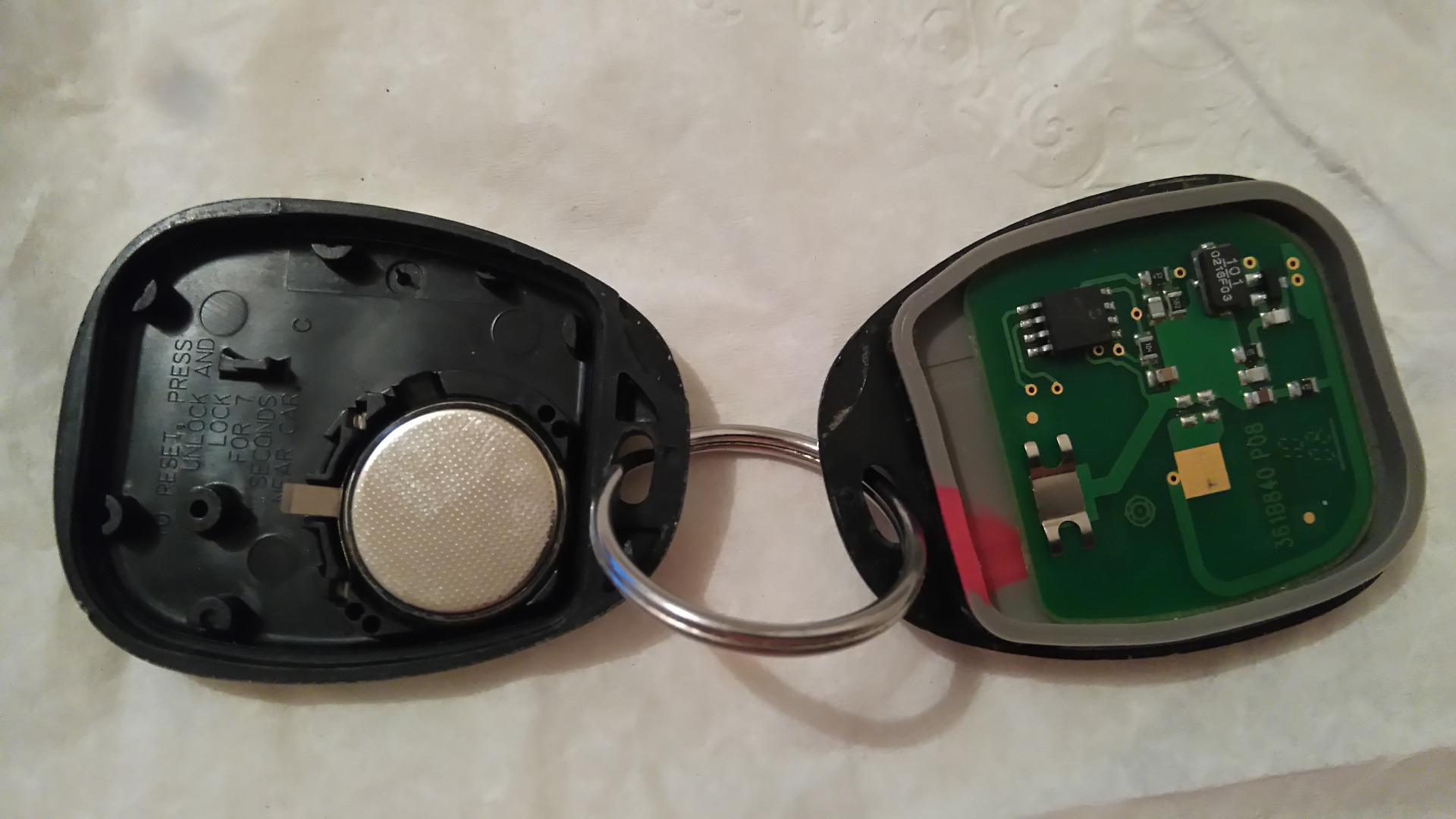 Fixing a Key Fob That Has Been to the Cleaners. : 8 Steps (with ...