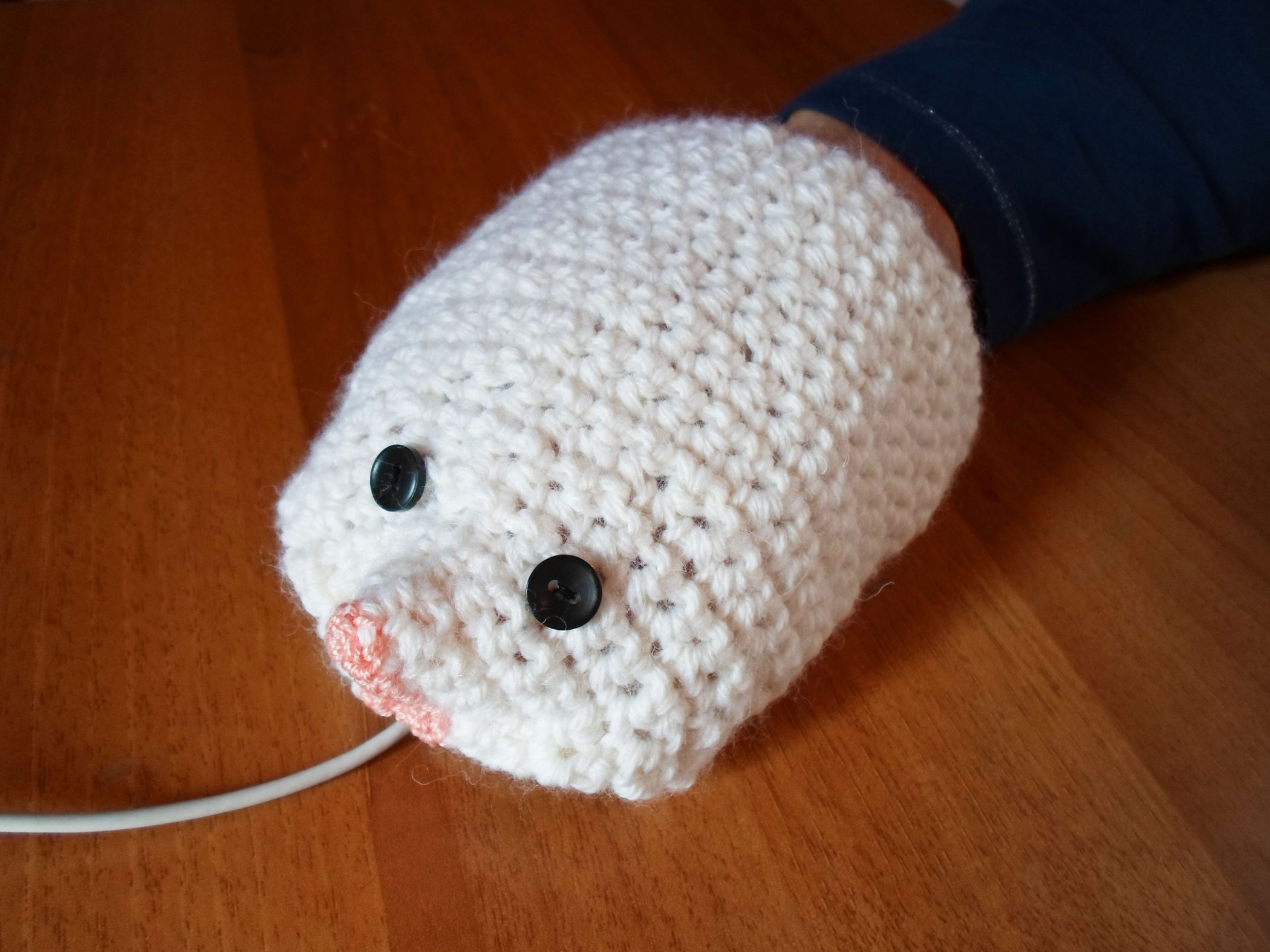 Mouse Mitten - a Mitten for Your Mouse : 11 Steps (with Pictures ...