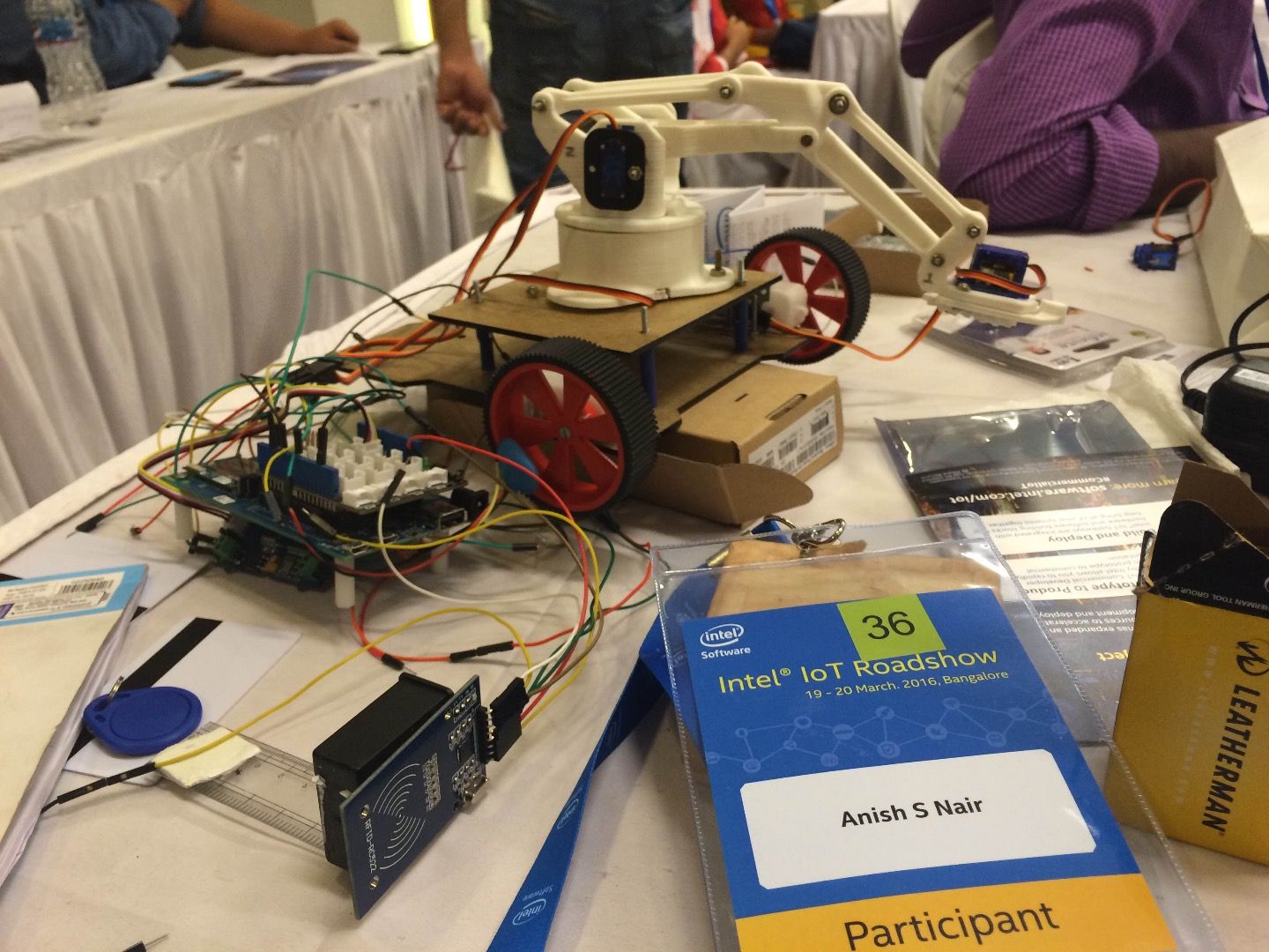 Smart IOT Cart for Internal Logistics (Intel IoT) : 10 Steps ...