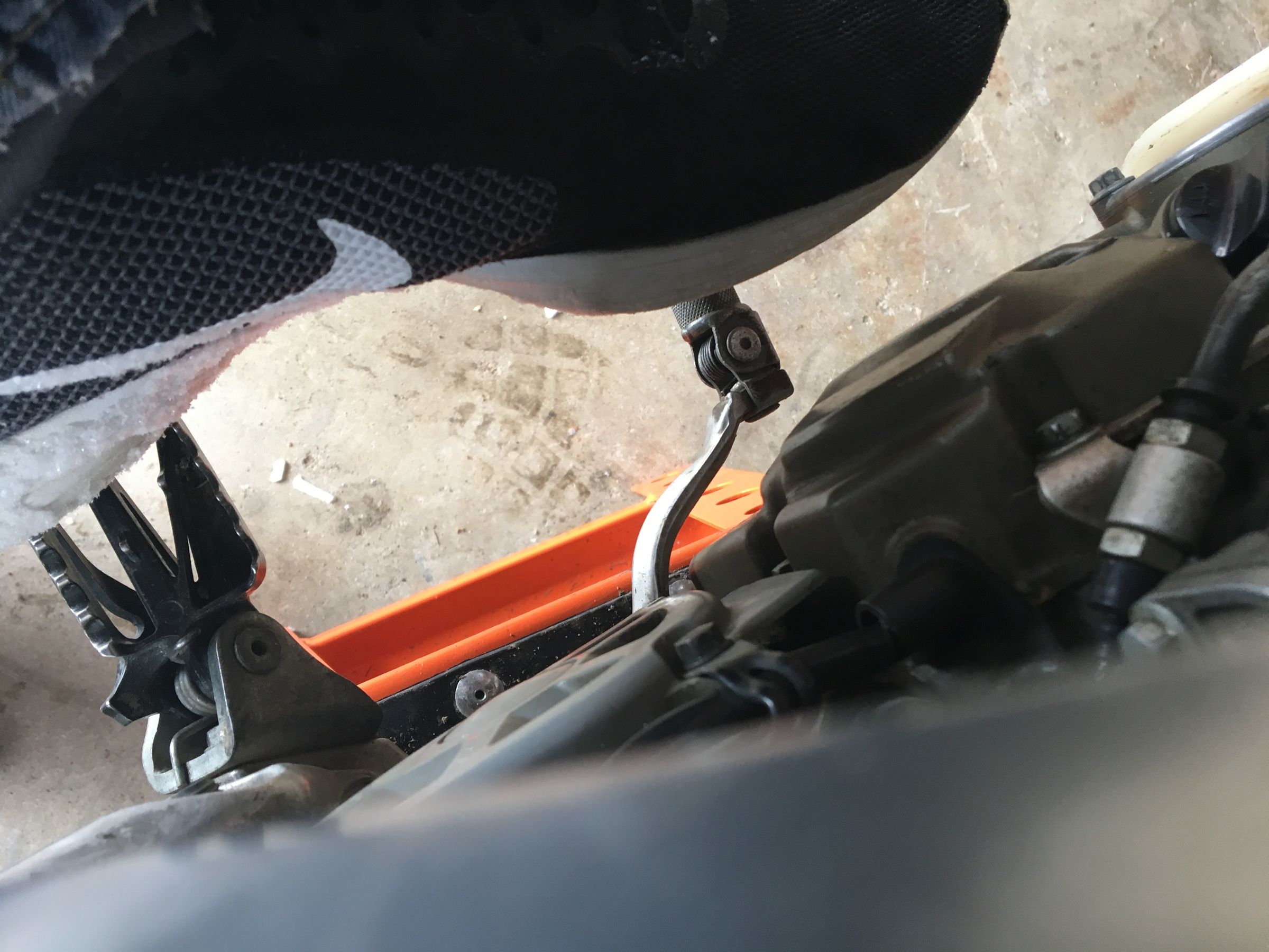 Starting and Shifting a Dirt Bike : 5 Steps - Instructables