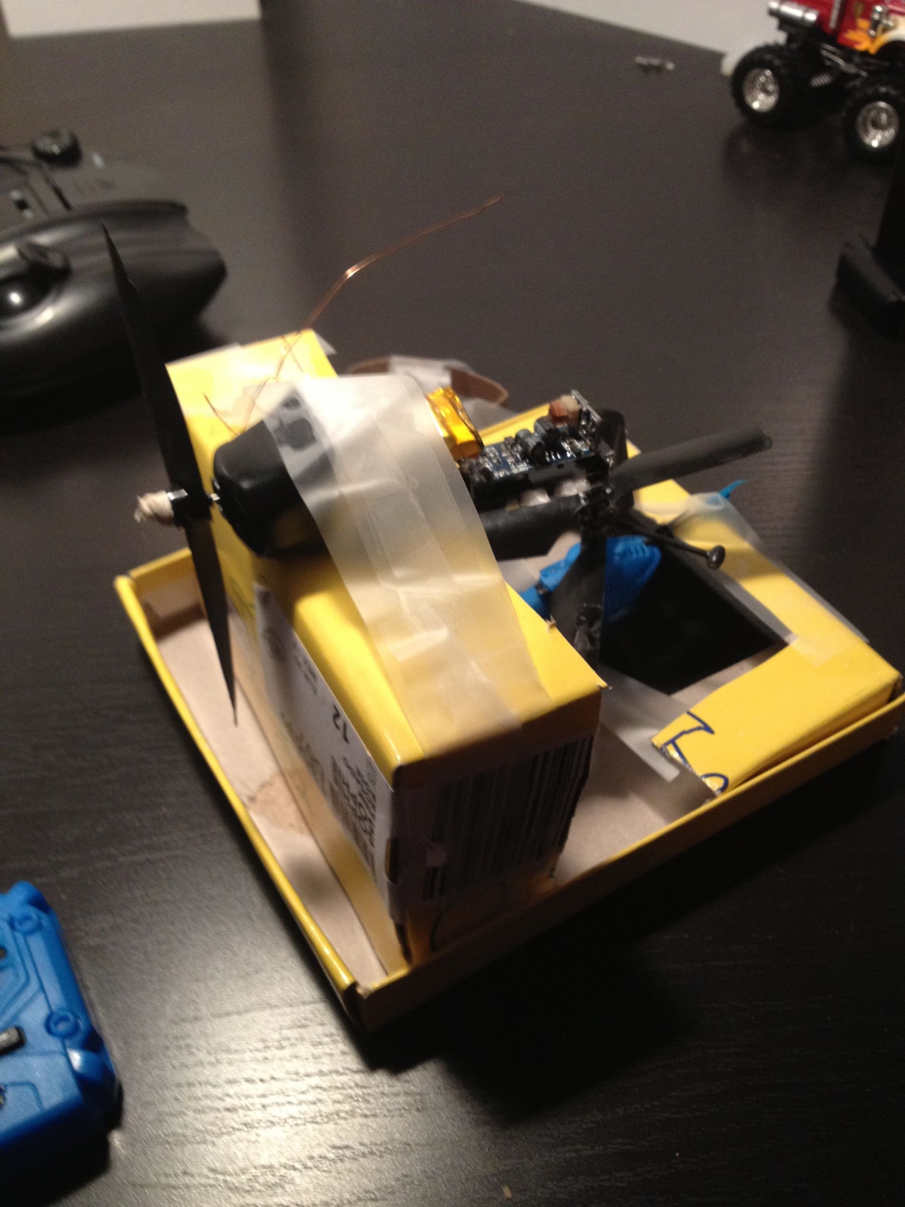 Make a Mini Rc Hovercraft : 4 Steps - Instructables