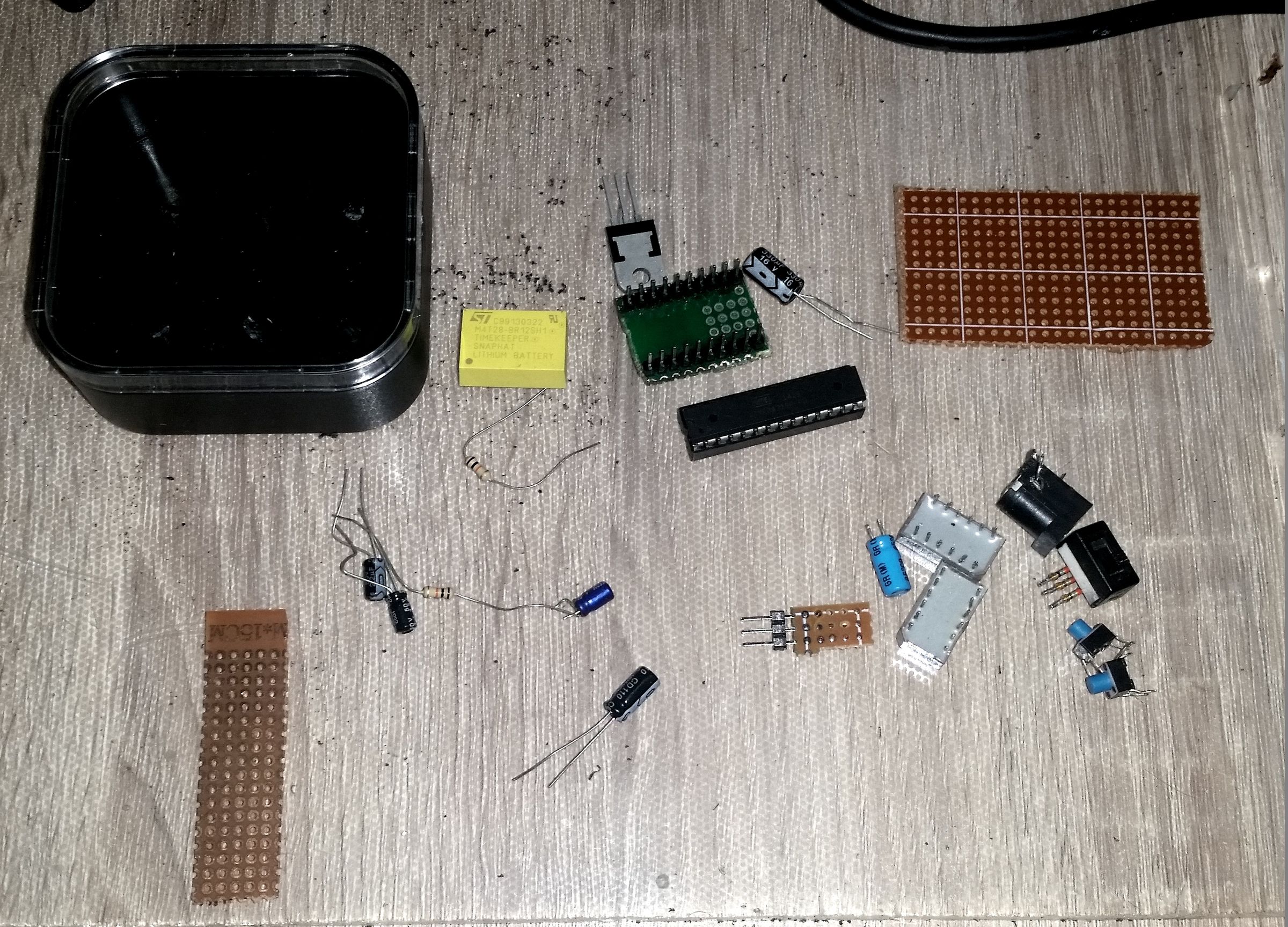 Tiny LED Matrix Display Clock : 8 Steps - Instructables