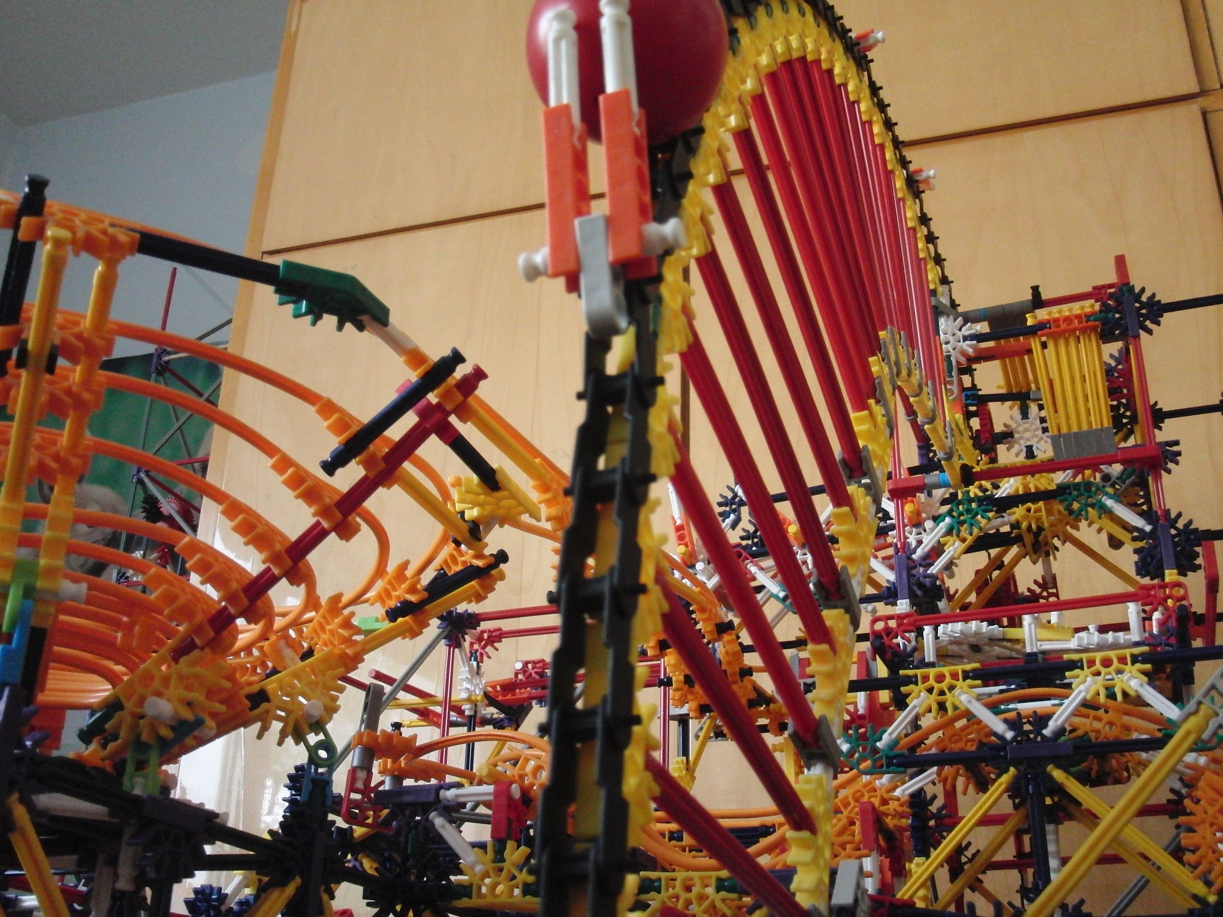 The Official Guide to Knex Ball Machine Lifts : 81 Steps - Instructables