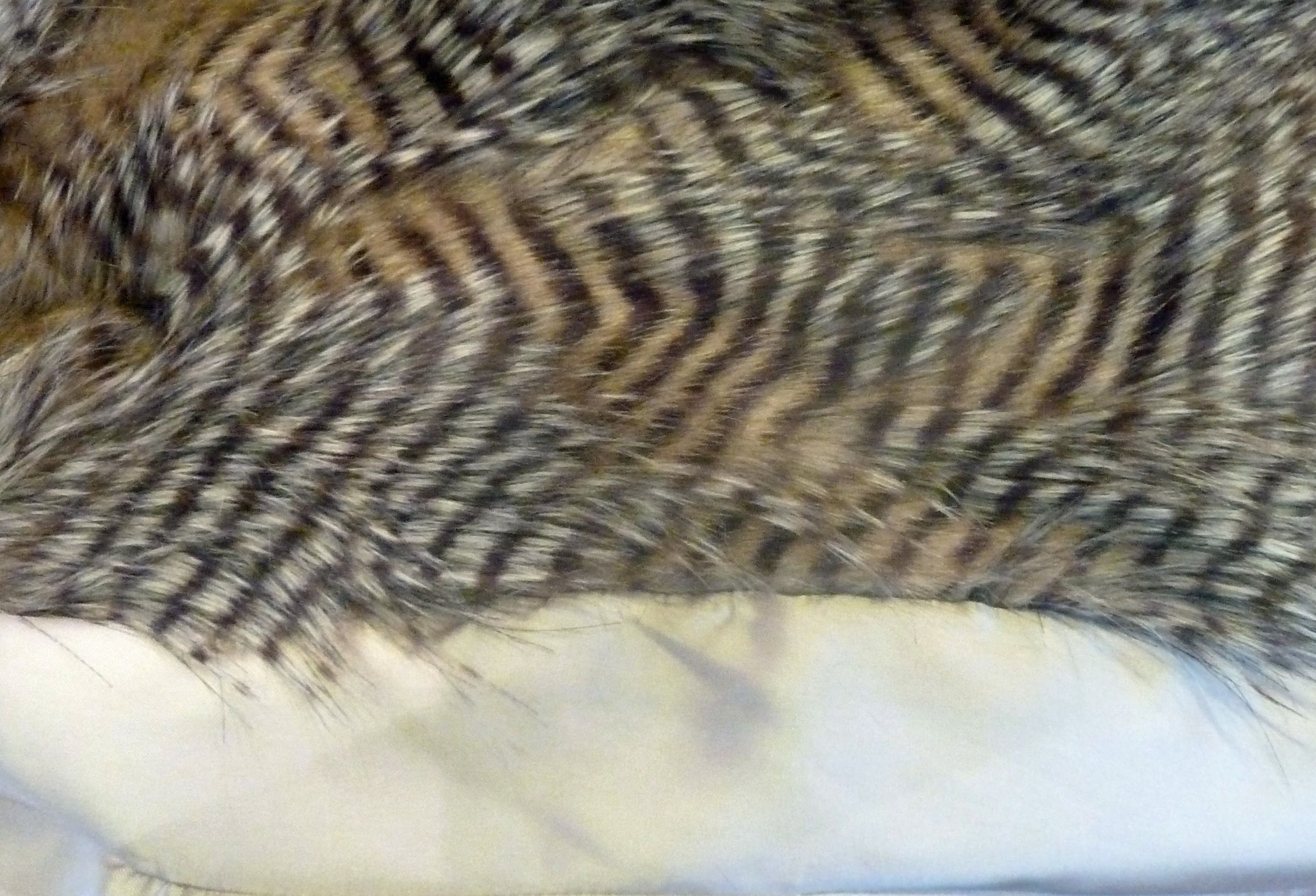 How to Cut & Sew Faux Fur : 6 Steps (with Pictures) - Instructables