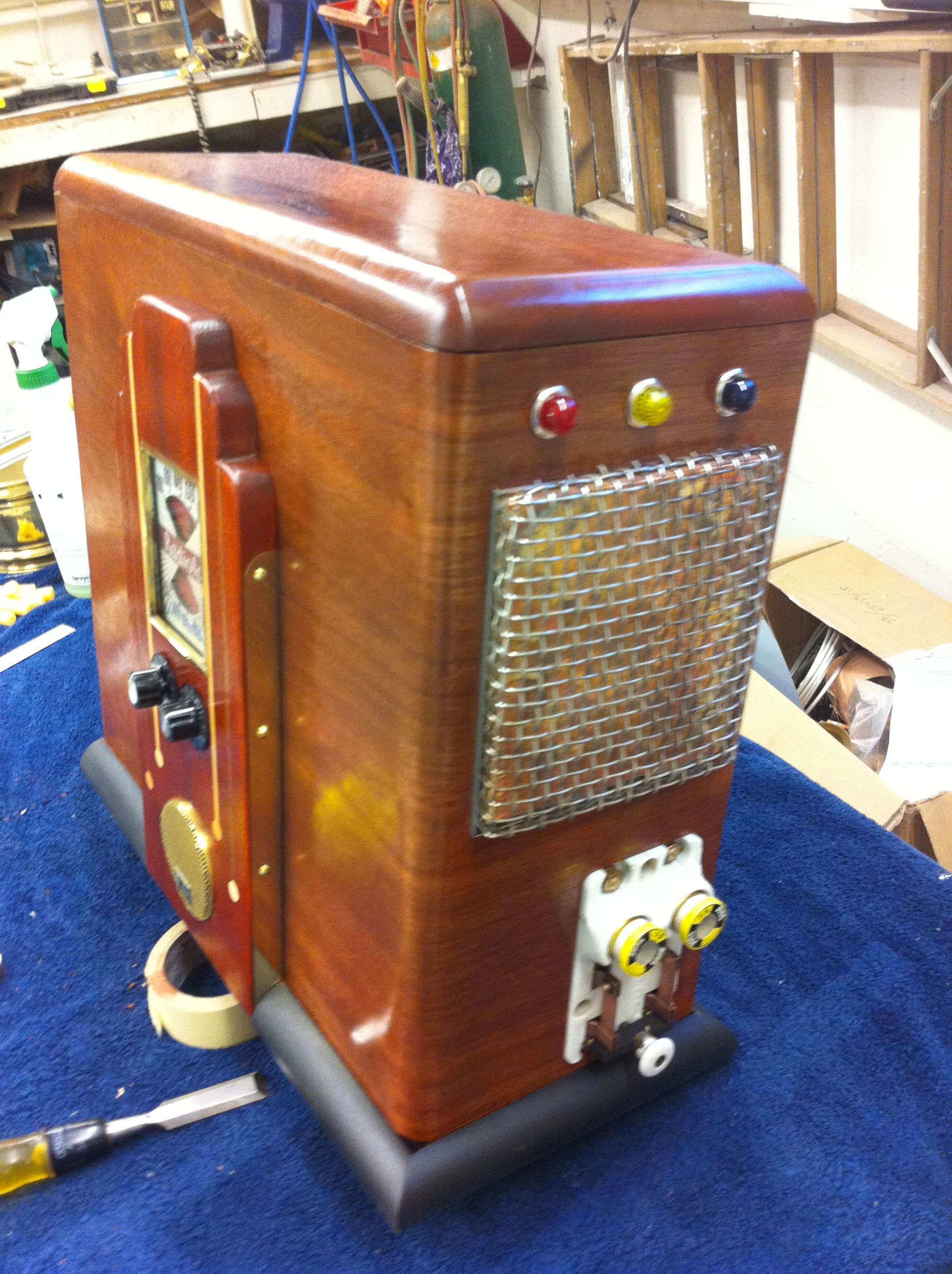 Vintage Radio Computer Tower. : 8 Steps (with Pictures) - Instructables