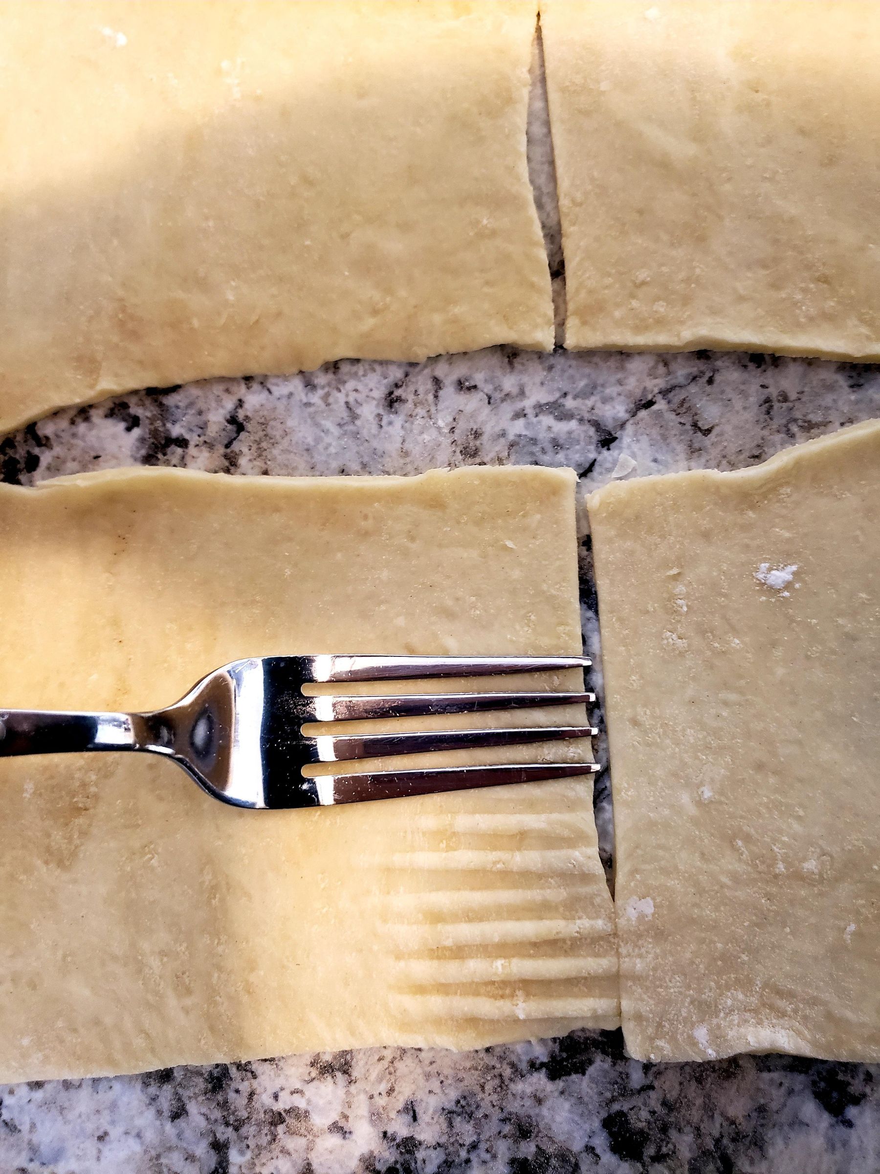 Floral Pinch Pies : 17 Steps (with Pictures) - Instructables