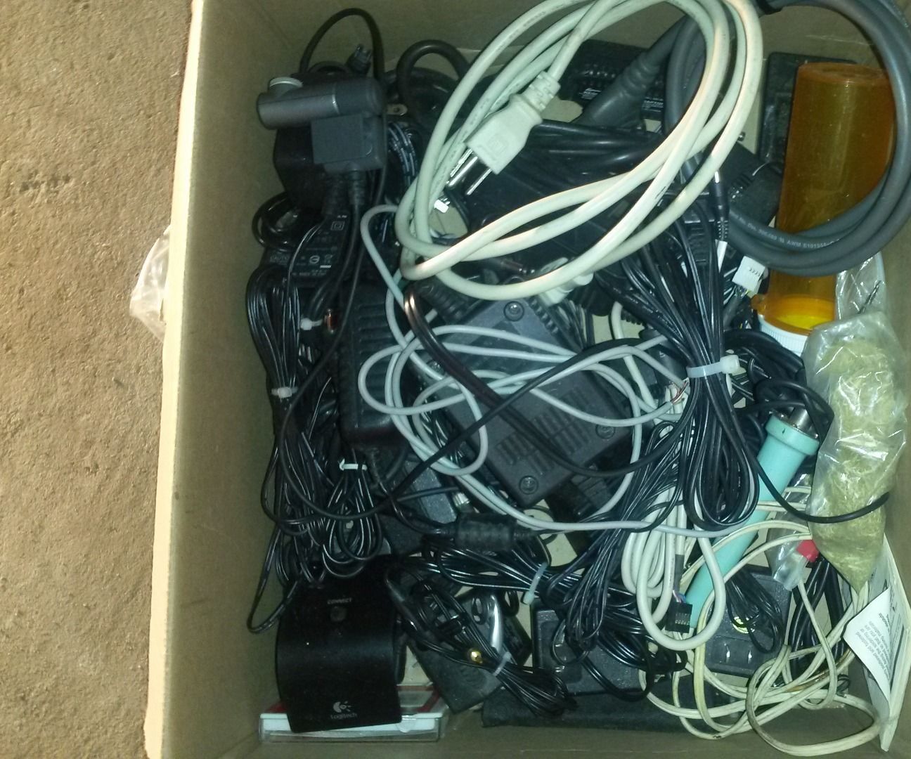 Organize Cables by the Hundreds : 4 Steps - Instructables