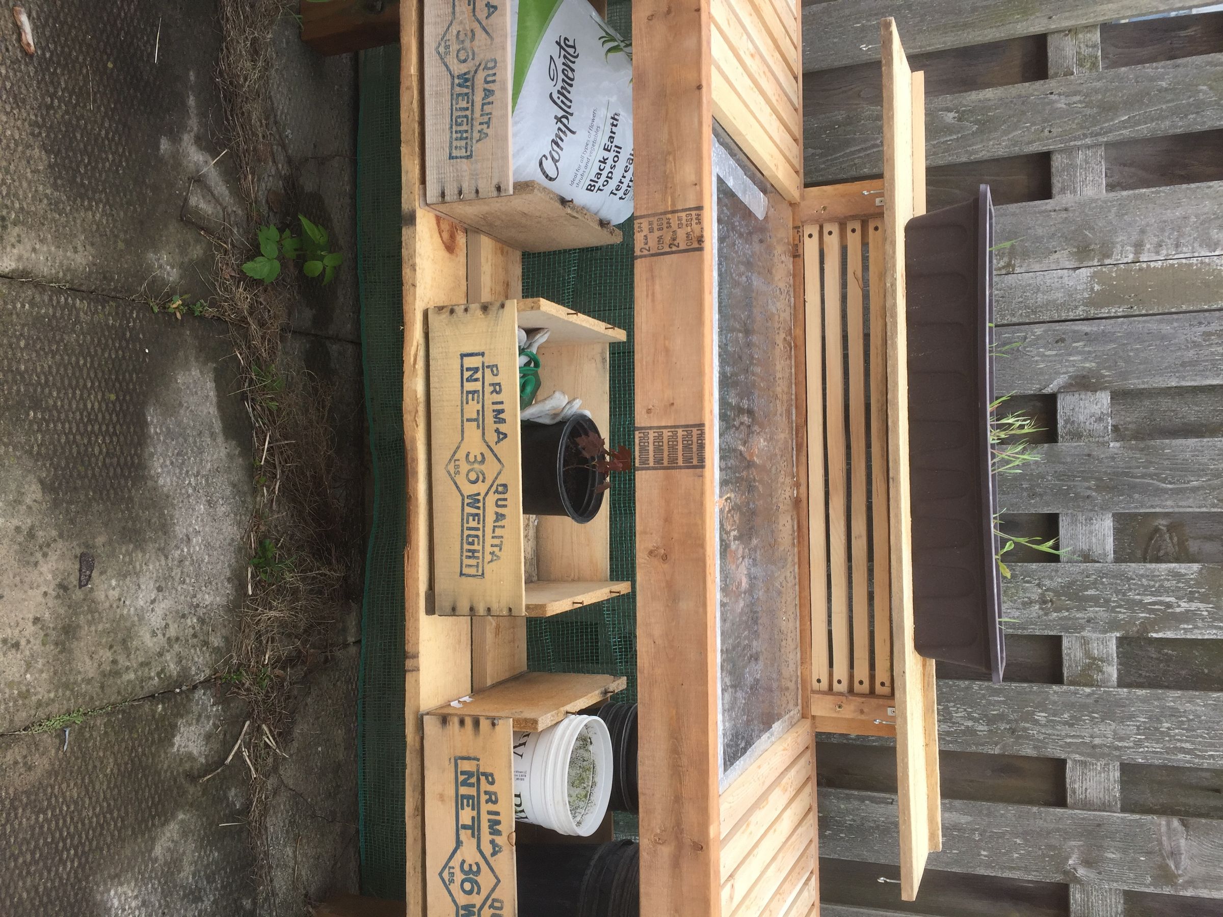 Planting Bench With Protected Growing Station : 3 Steps (with Pictures ...