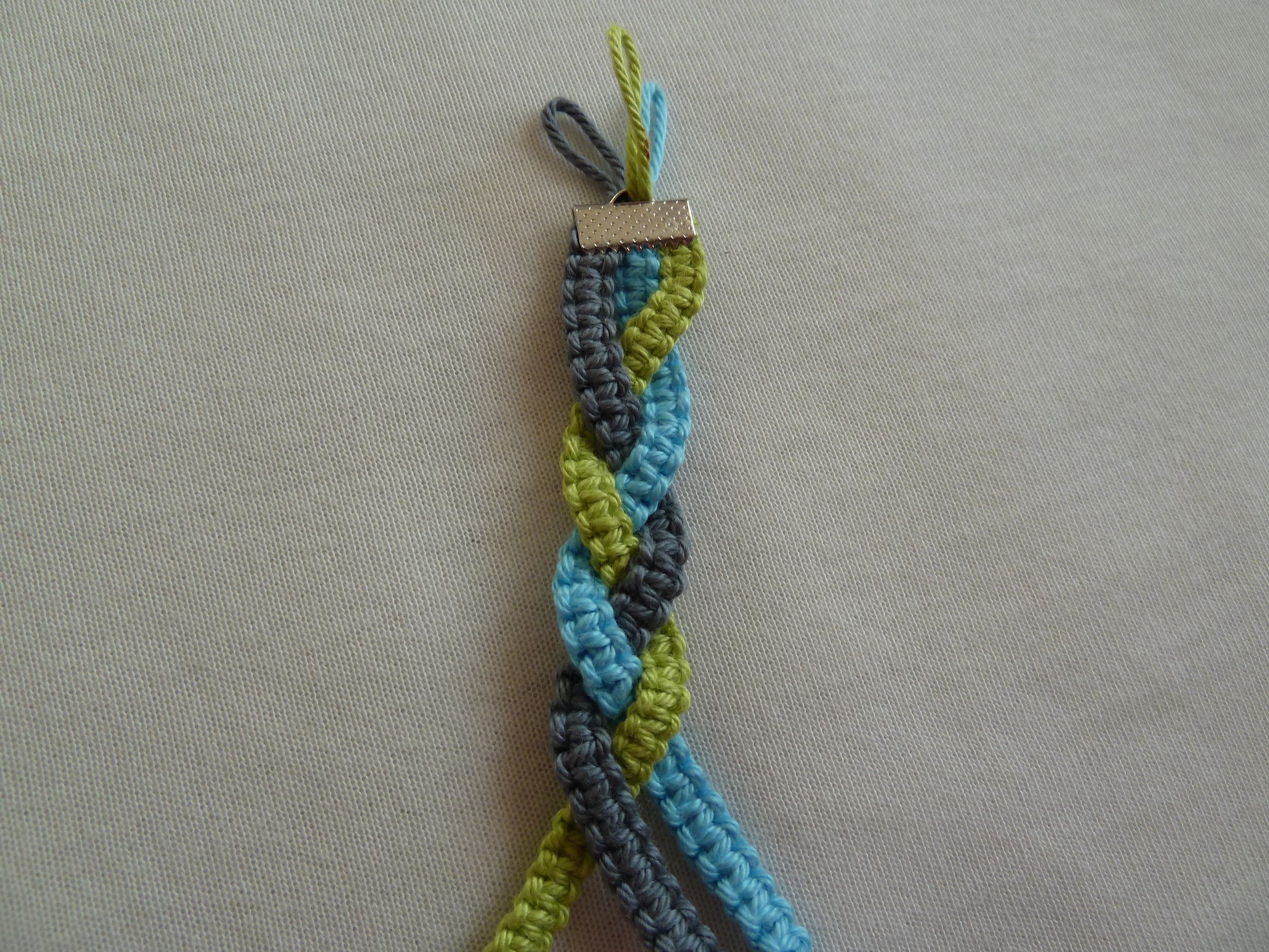 Braided Macrame Bracelet : 14 Steps (with Pictures) - Instructables