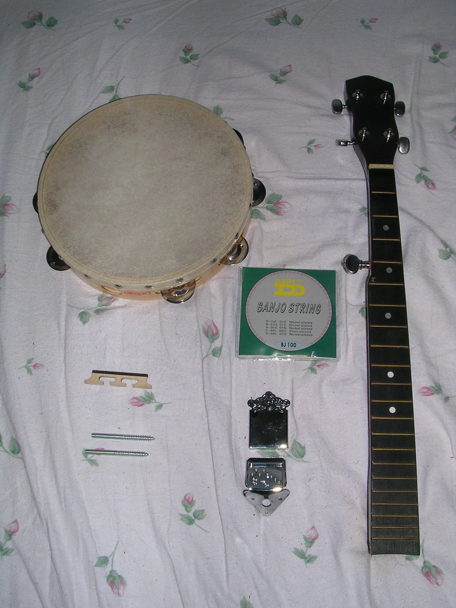 Home Made 5 String Banjo, Low Budget Built From Parts and Some Scrap ...