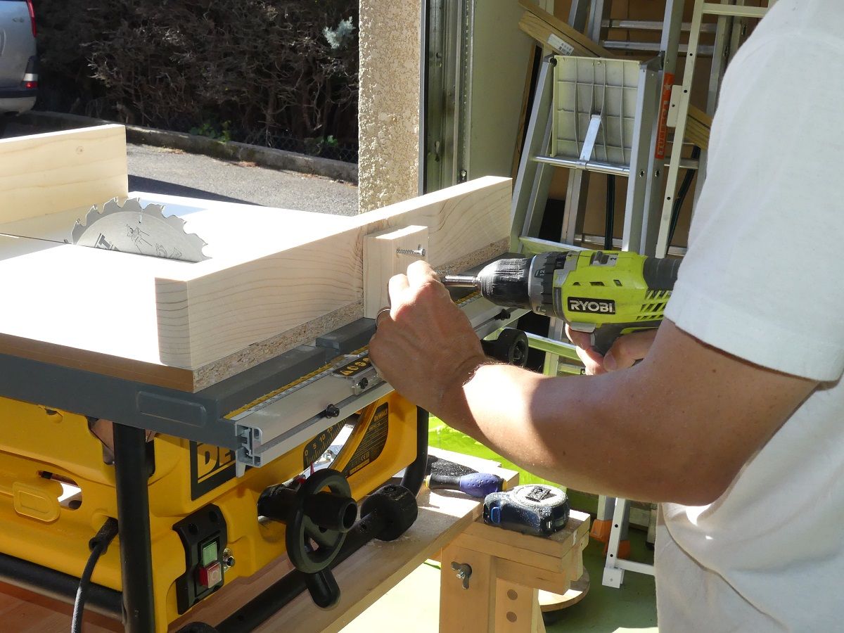 Table Saw Sled / Cross Cut Sled : 8 Steps (with Pictures) - Instructables