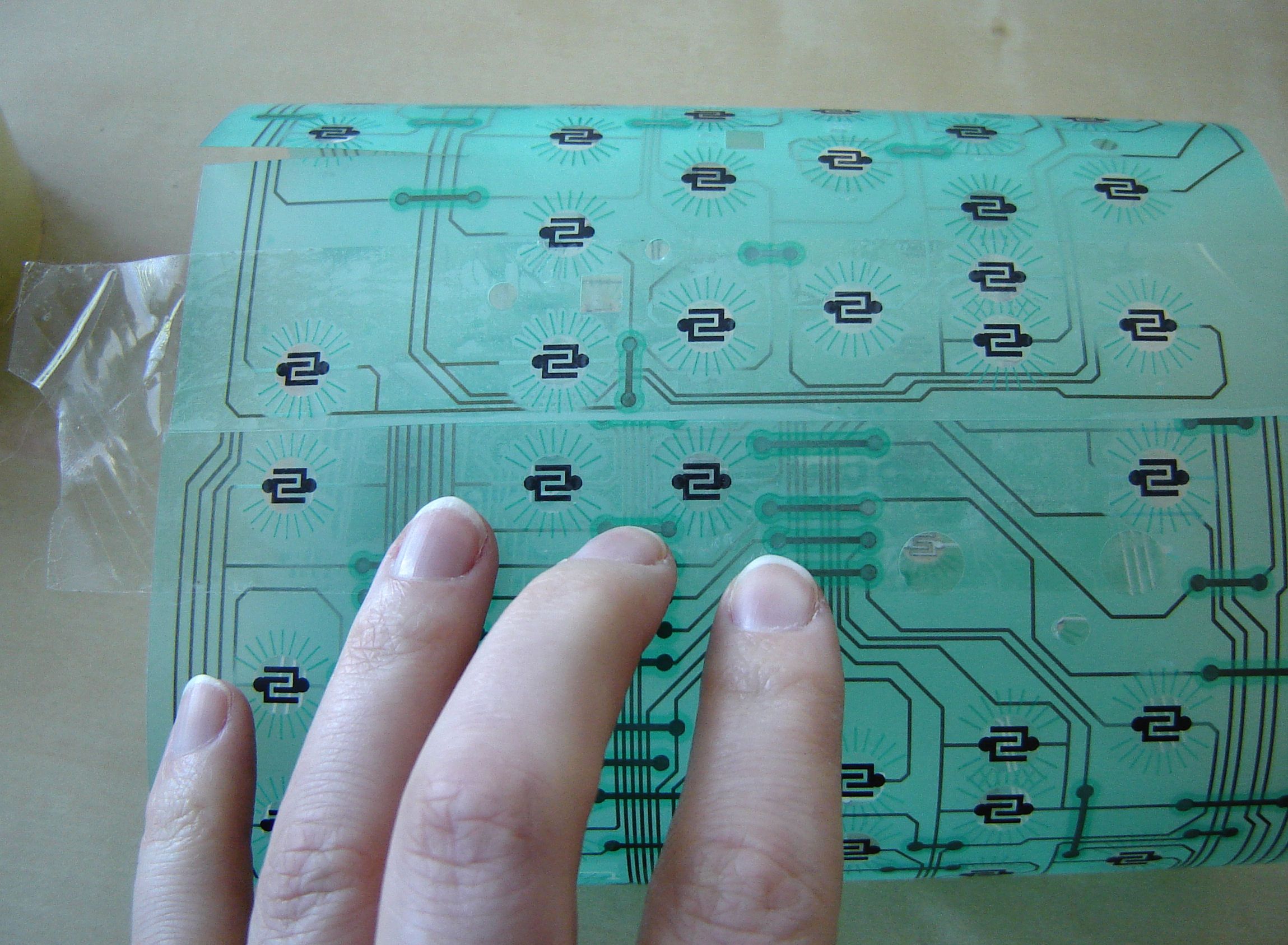 Keyboard Circuit Sheet Lampshade : 6 Steps (with Pictures) - Instructables