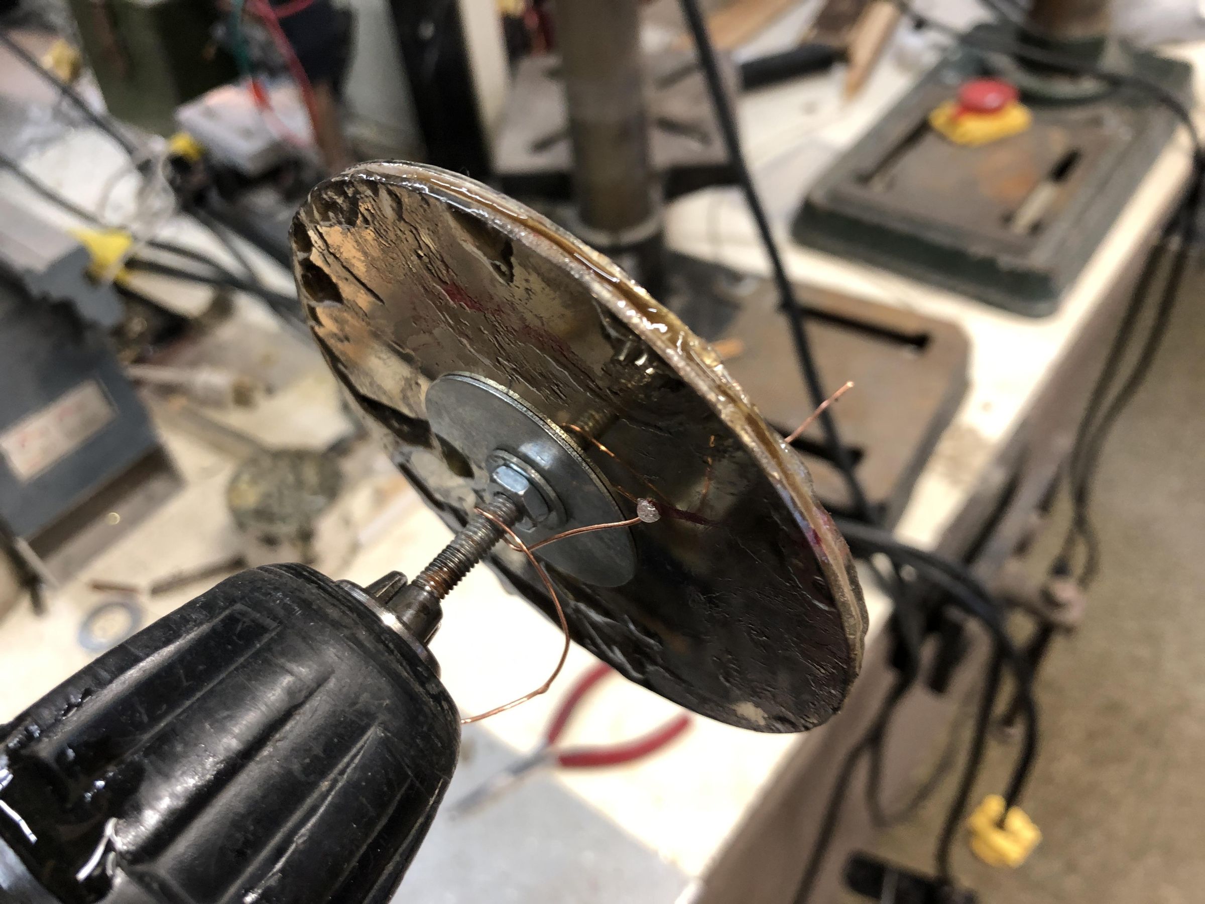 " Tachyscope CRT " a POV Display Project : 5 Steps - Instructables