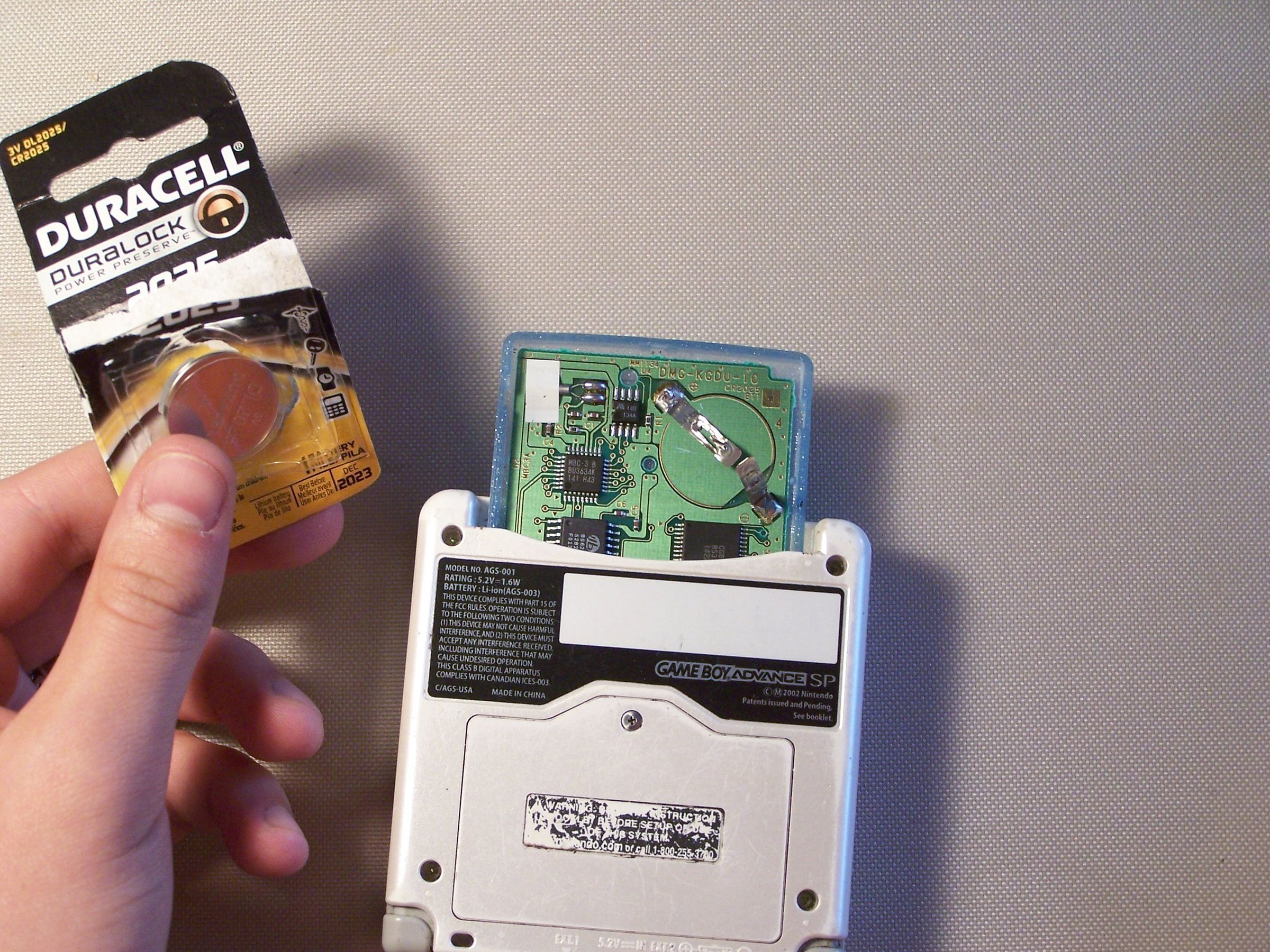 How to Change Game Boy Cartridge Battery : 8 Steps (with Pictures ...