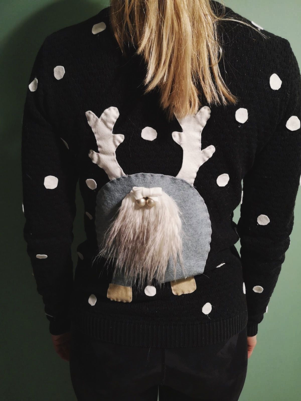 'Look Inside the Reindeer' Sweater : 7 Steps (with Pictures ...