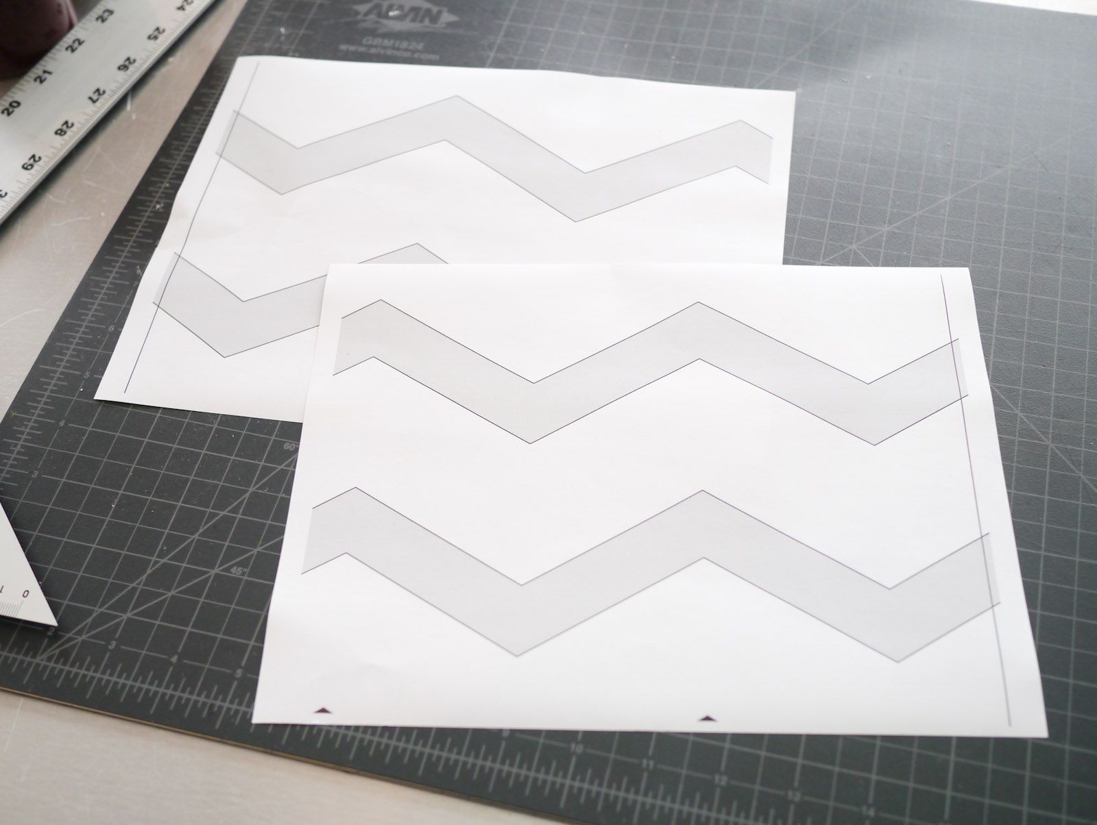 Color Fade Chevron Pillow : 8 Steps (with Pictures) - Instructables