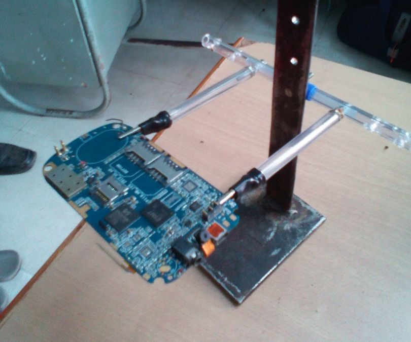 PCB Board Holder : 6 Steps - Instructables