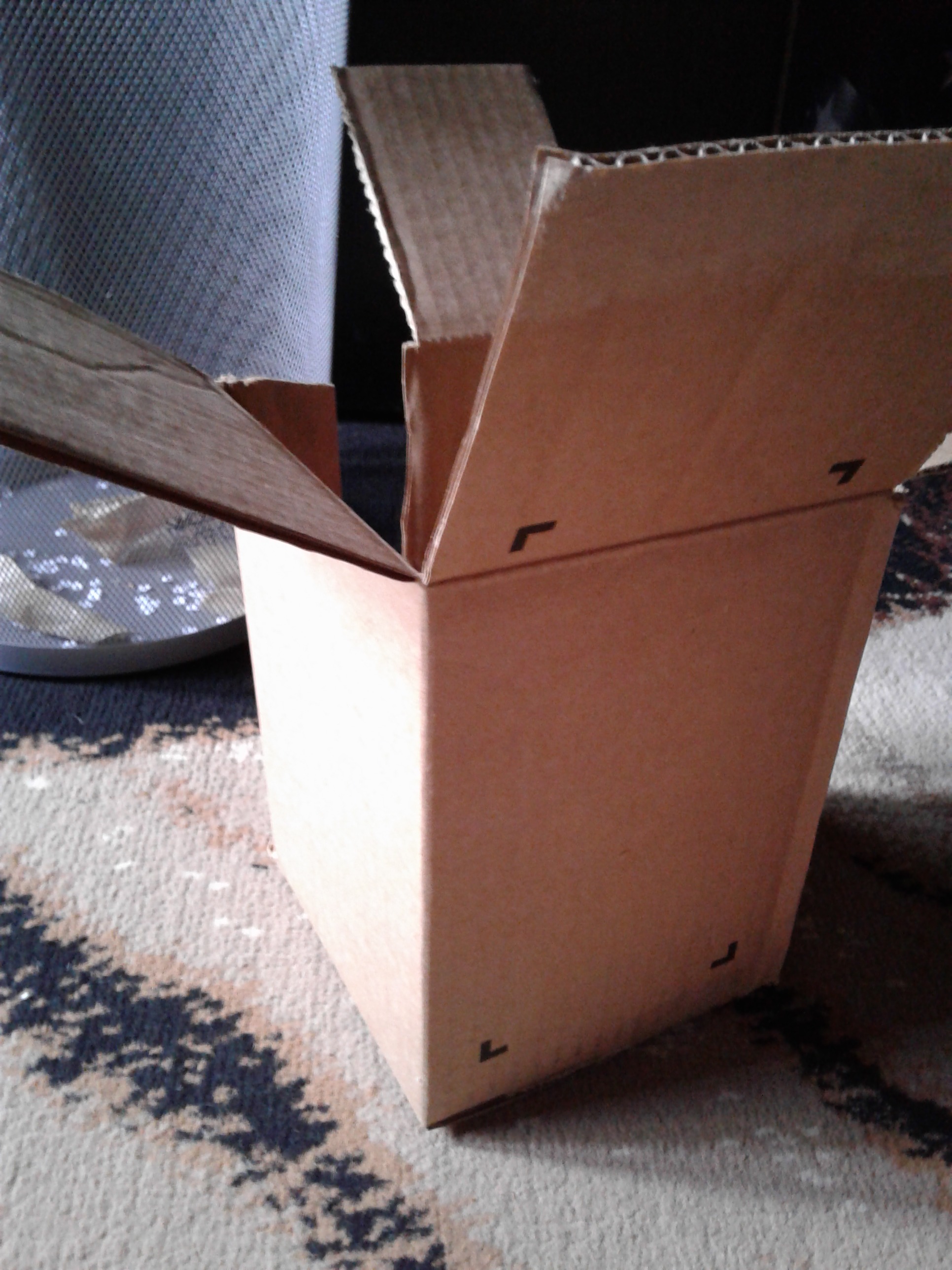 DIY Cardboard Vending Machine Coin Bank : 10 Steps - Instructables