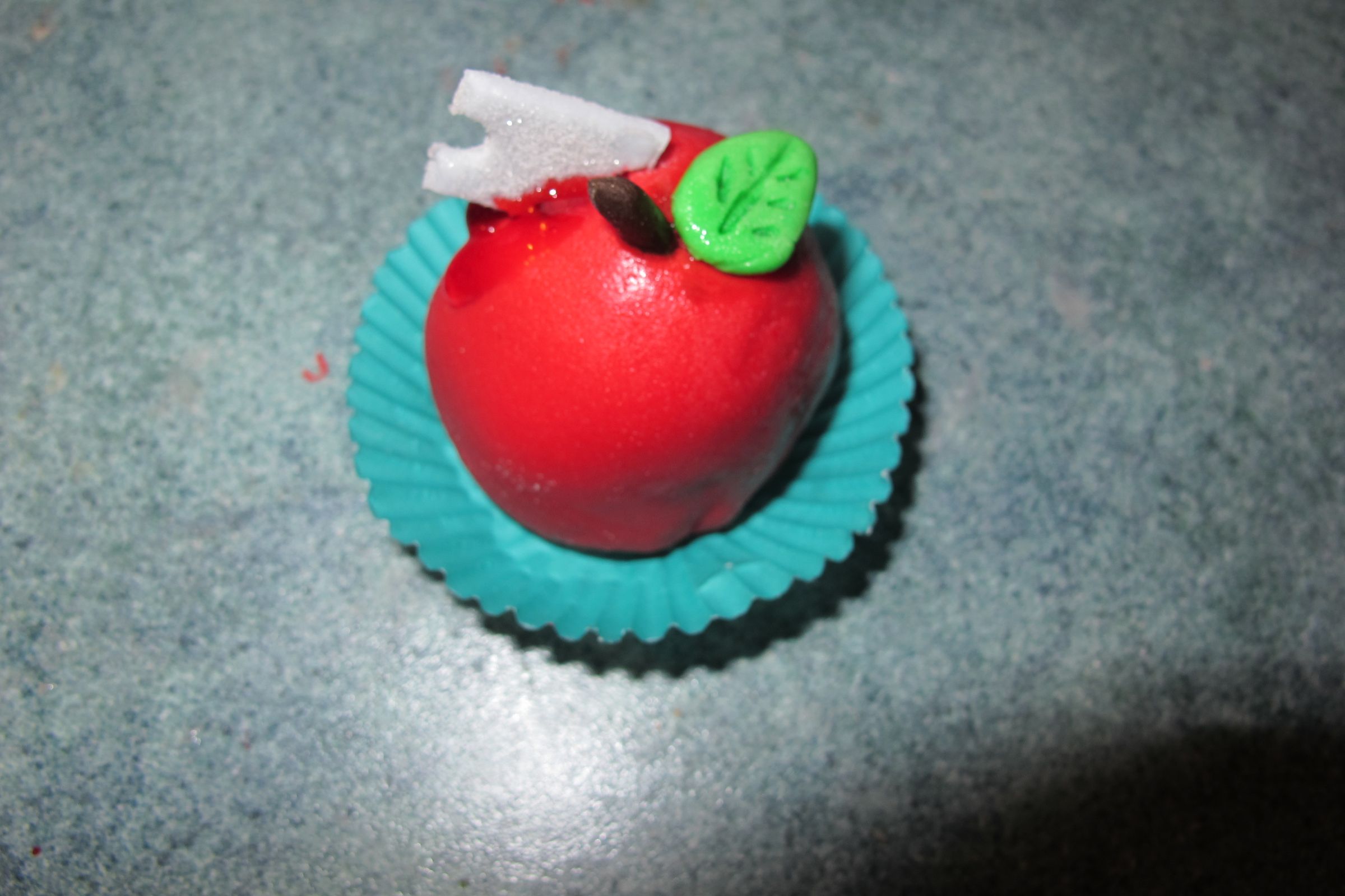 Poison Apple Cupcakes : 7 Steps (with Pictures) - Instructables
