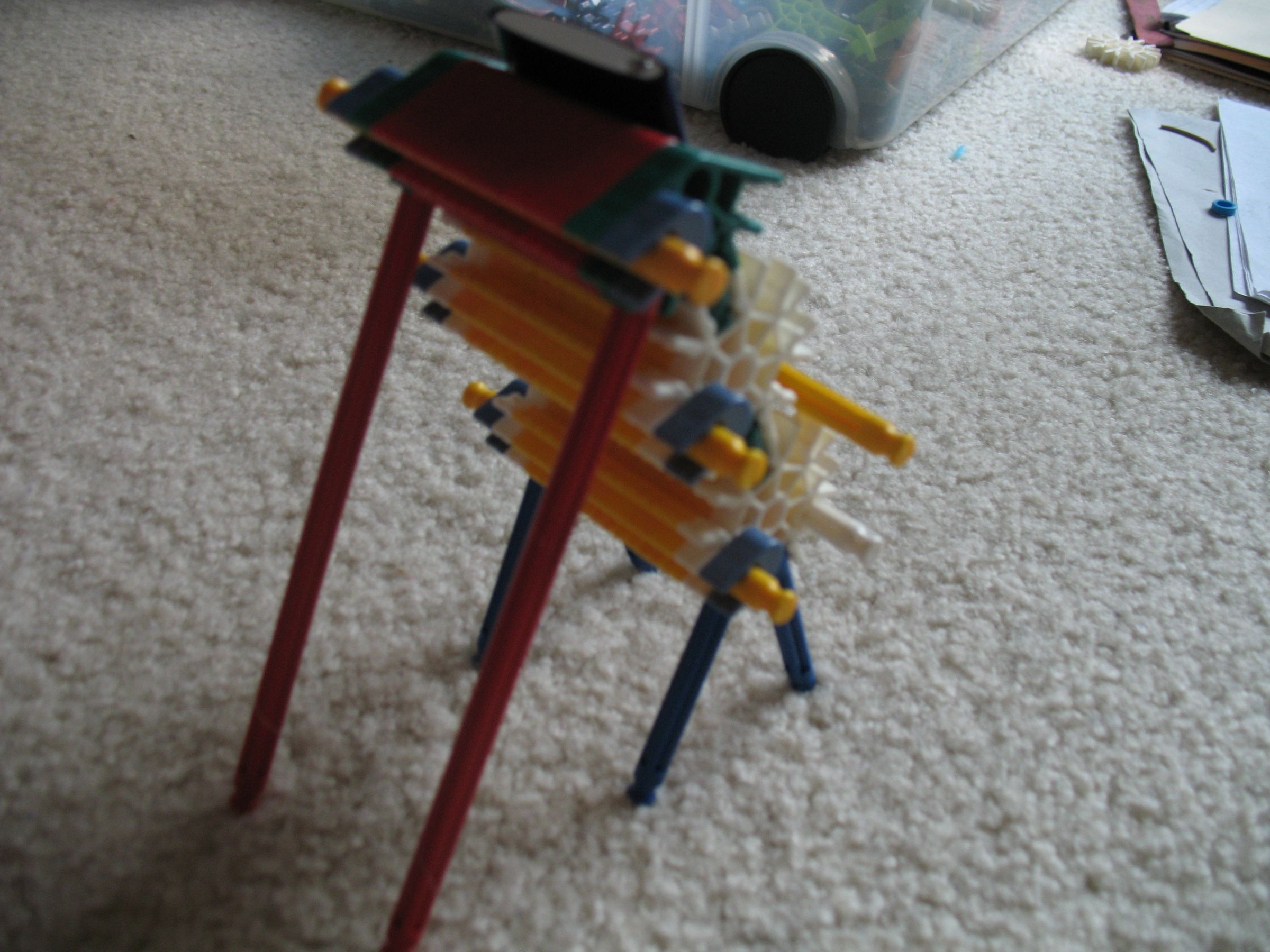 K'nex IPod Nano (5gen) Stand : 9 Steps - Instructables