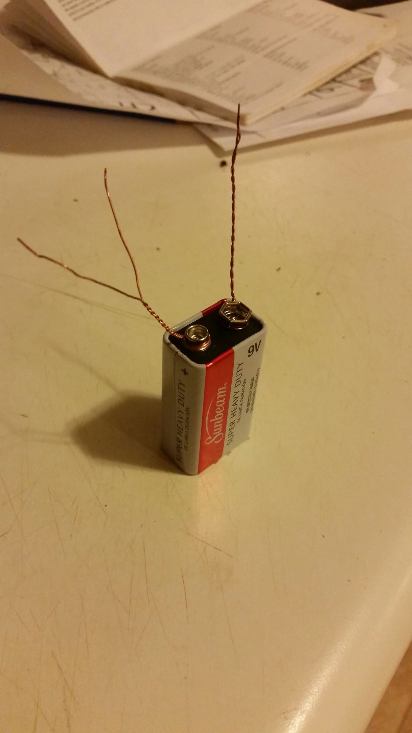 9 Volt Battery Wiring to Test a Condenser Fan : 4 Steps - Instructables