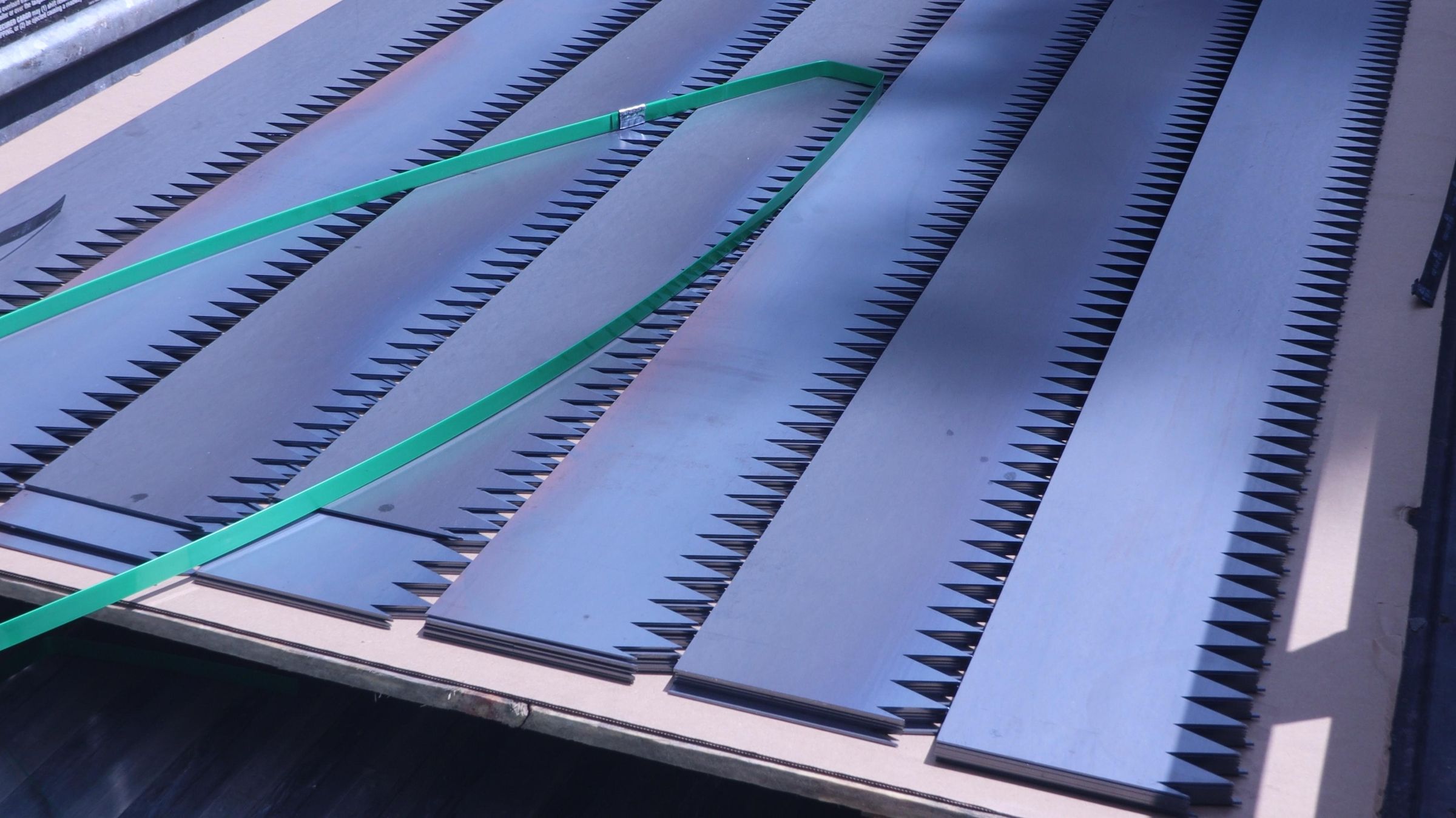 DIY Hammer-In Steel Garden Edging : 8 Steps (with Pictures) - Instructables