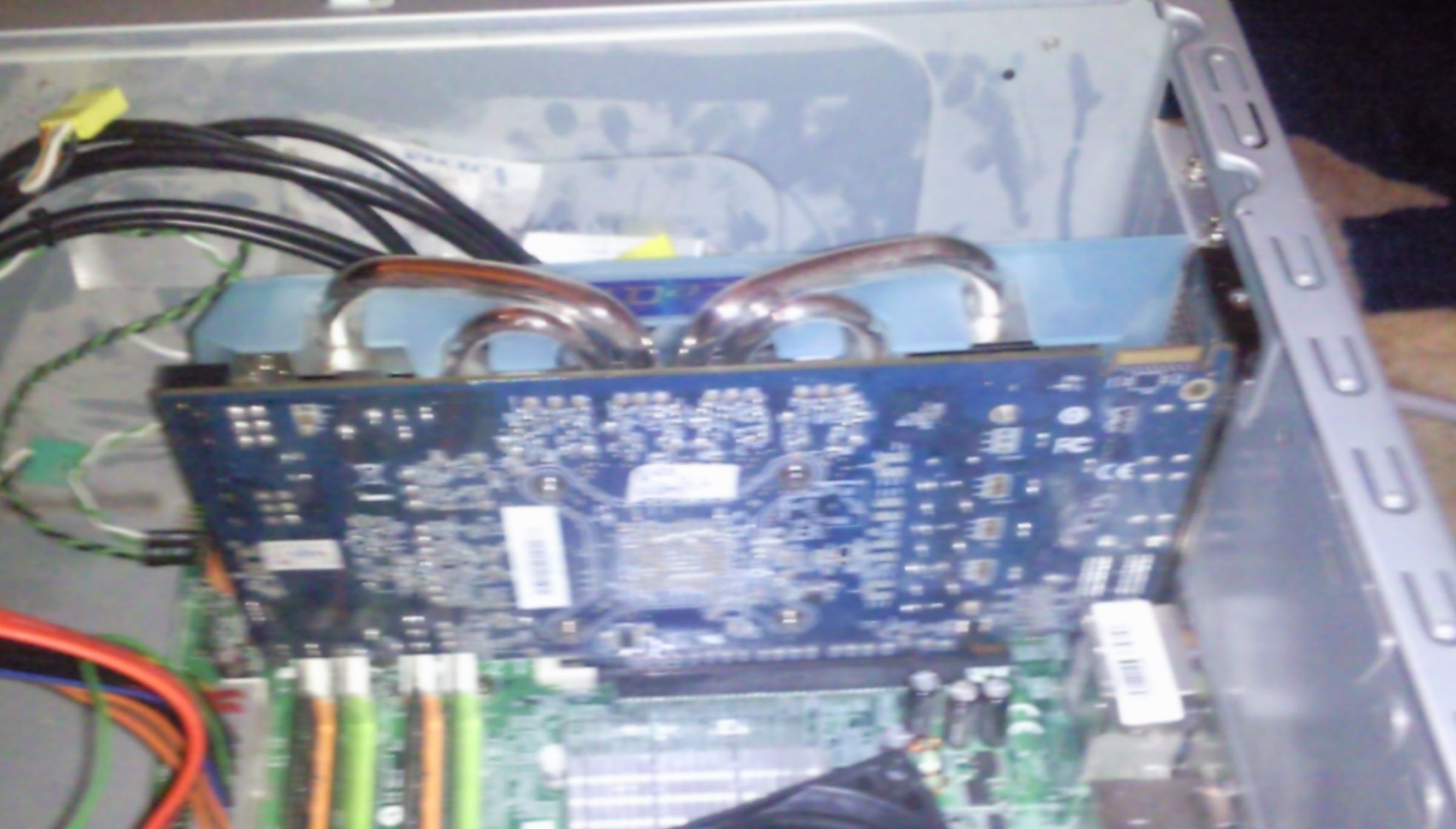 Guide on How To: Switch the Old Graphics Card and Install a New One : 4 ...