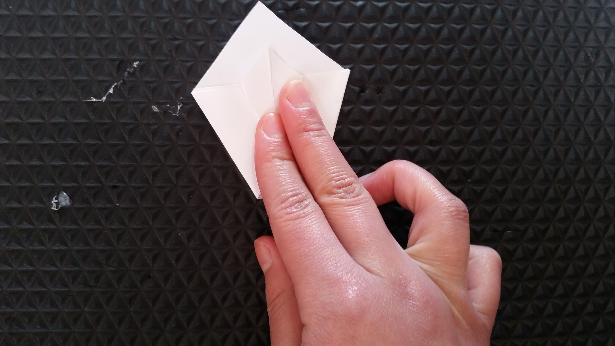 How to Make a Paper Worm Slinky : 5 Steps - Instructables