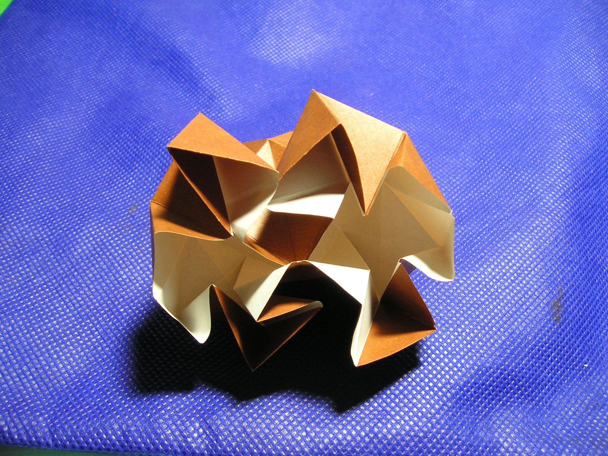 Single Sheet Origami Stellated Octahedron : 6 Steps - Instructables