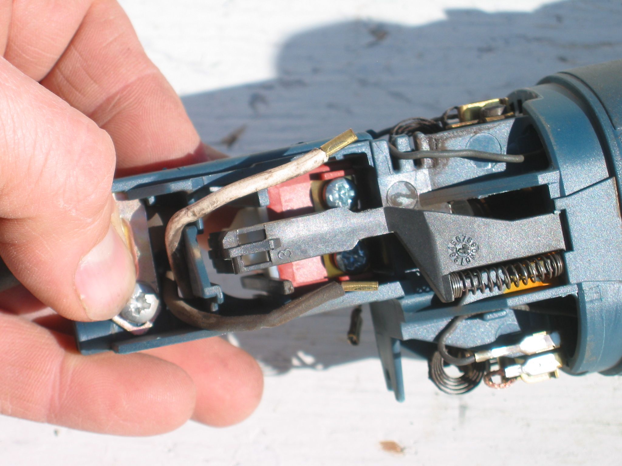 Power Tool Repair Made Easy : 7 Steps (with Pictures) - Instructables