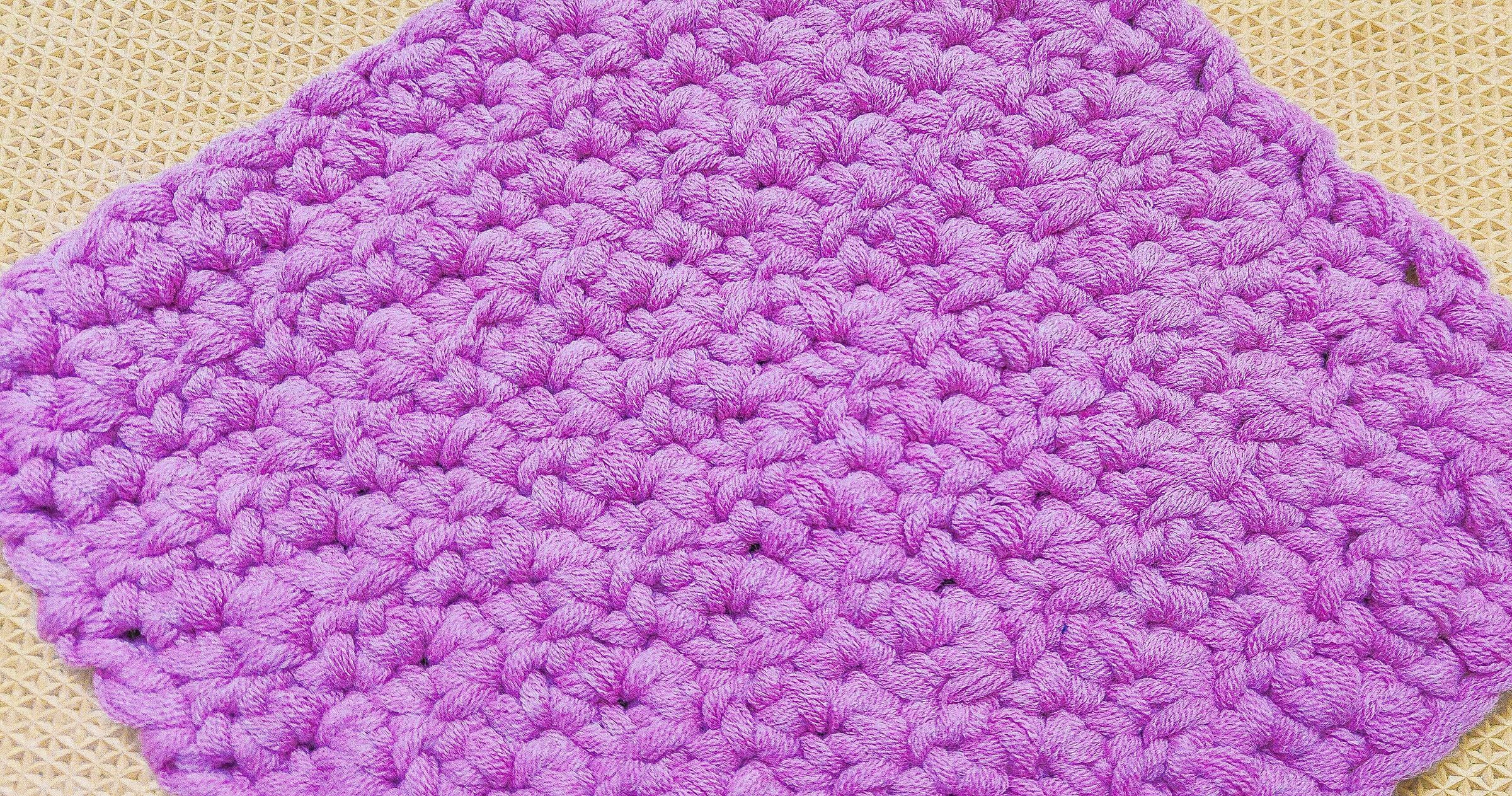 Crochet Square Potholder With Thick Yarn : 6 Steps (with Pictures ...