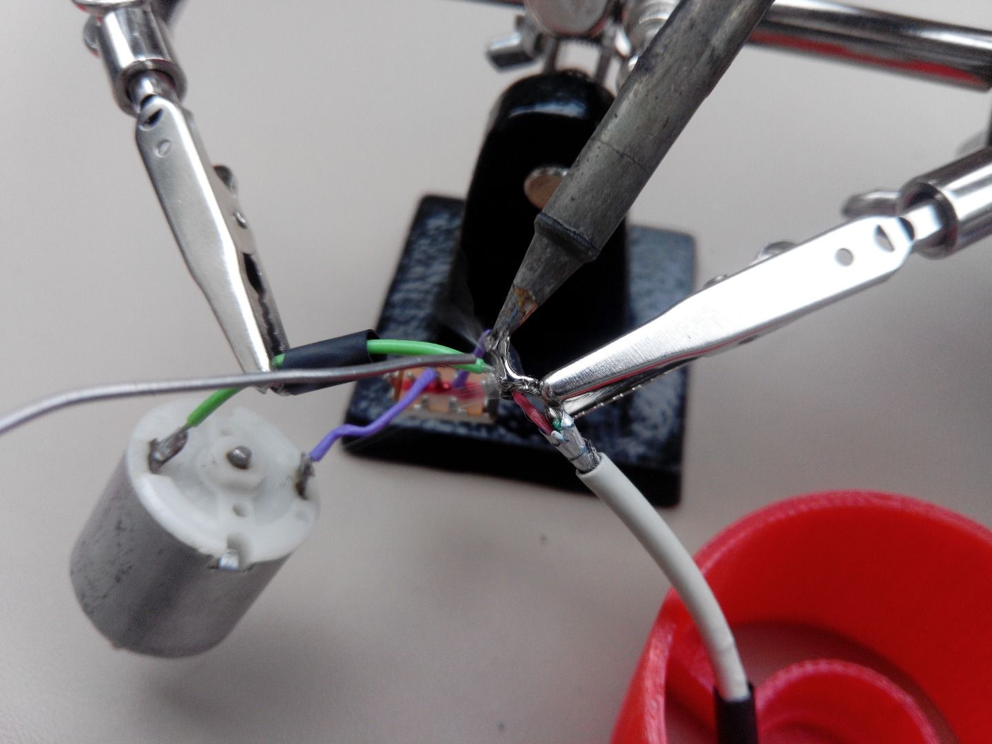 3D Print a Mini USB Vacuum Cleaner : 12 Steps (with Pictures ...