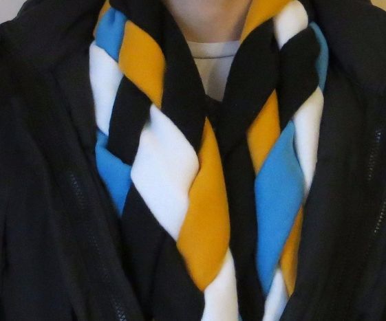 Fleece Scarf : 9 Steps (with Pictures) - Instructables