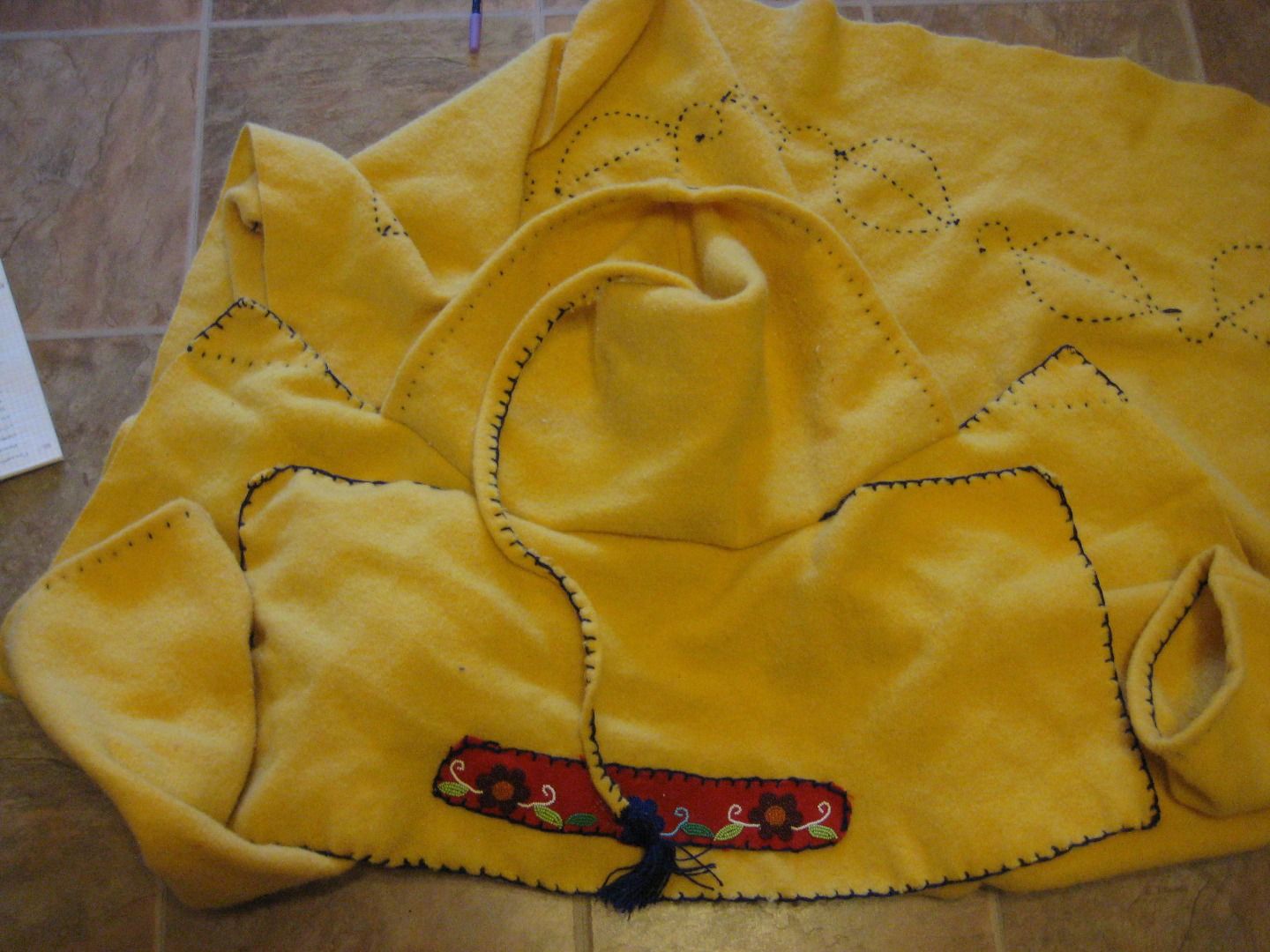 How to Make a Simple Blanket Coat : 9 Steps (with Pictures) - Instructables