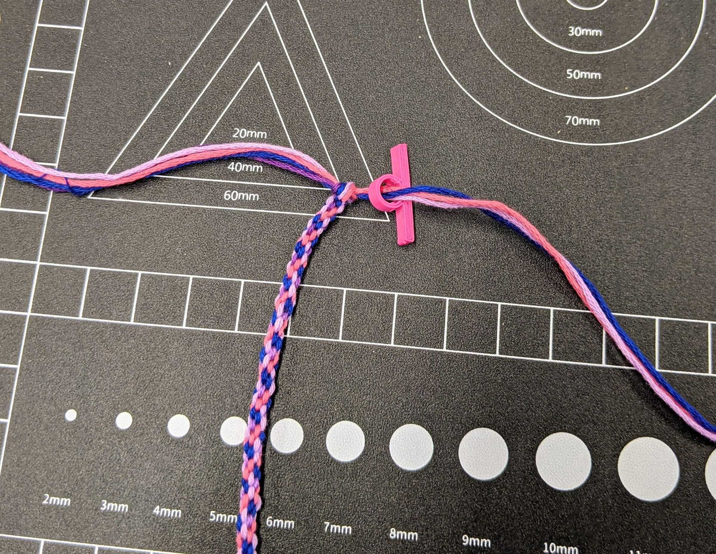 Cardboard Loom Friendship Bracelet : 7 Steps (with Pictures ...