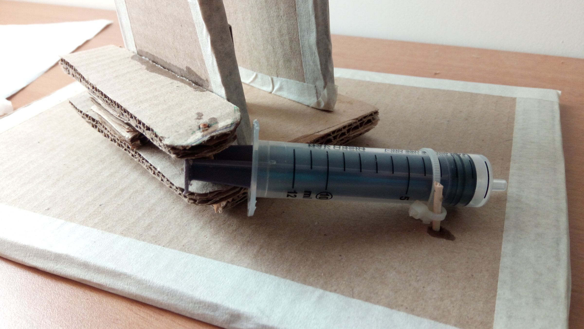 CARDBOARD Robotic Hydraulic Arm : 16 Steps (with Pictures) - Instructables