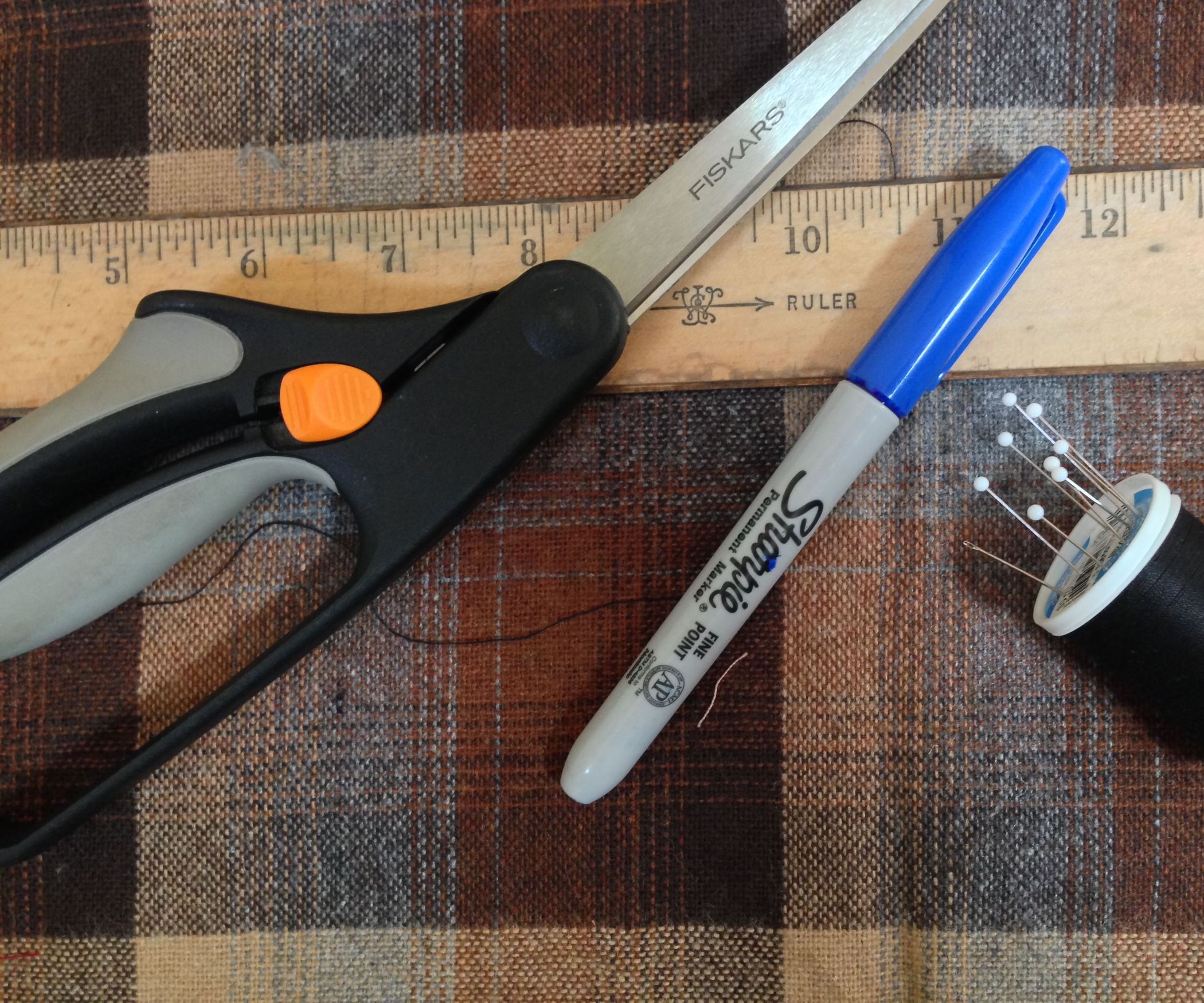 Handed Rolled Handkerchief : 7 Steps - Instructables