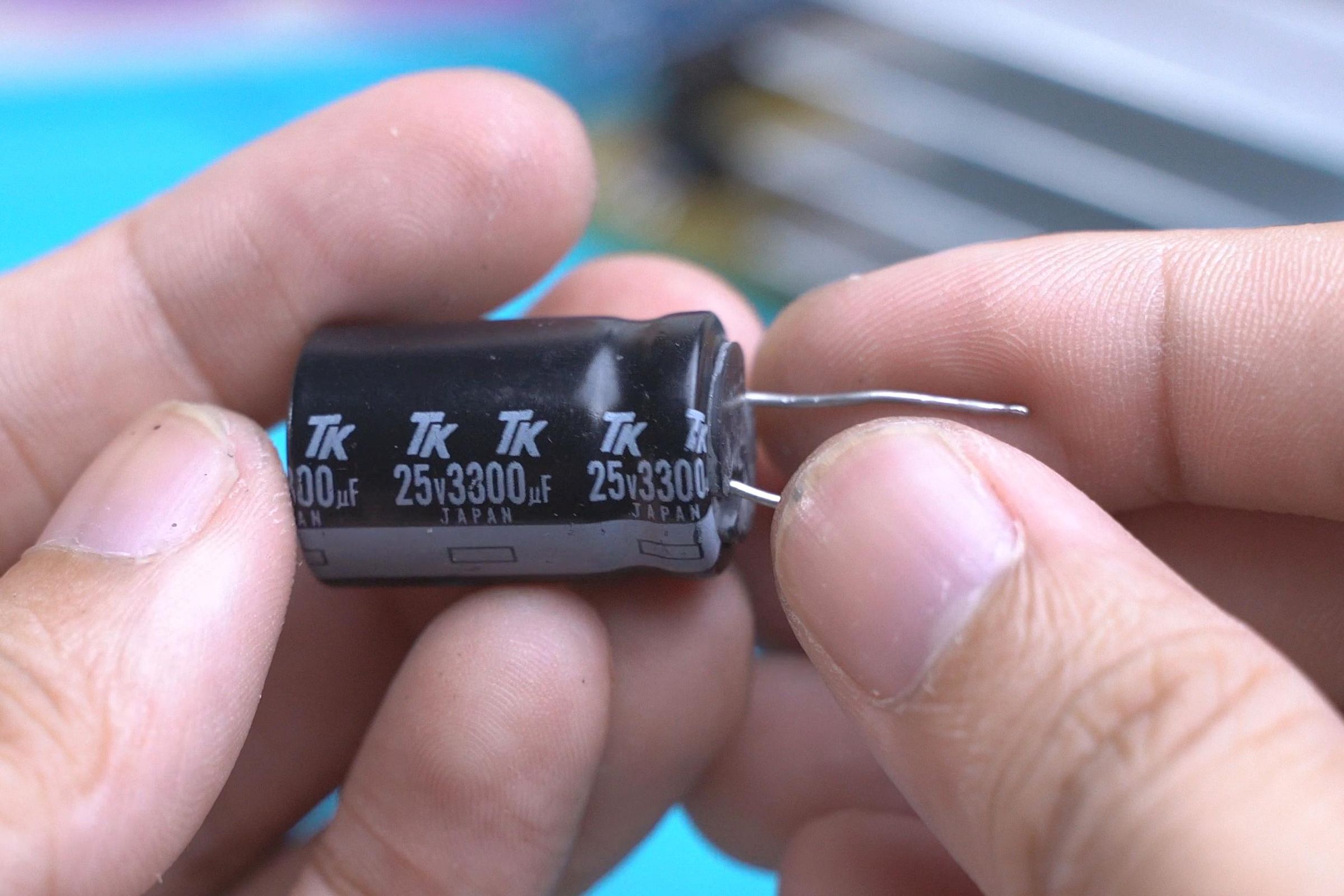 DIY Cheap 1000W Pure Sine Wave Inverter (12V to 110V/220V) : 26 Steps ...