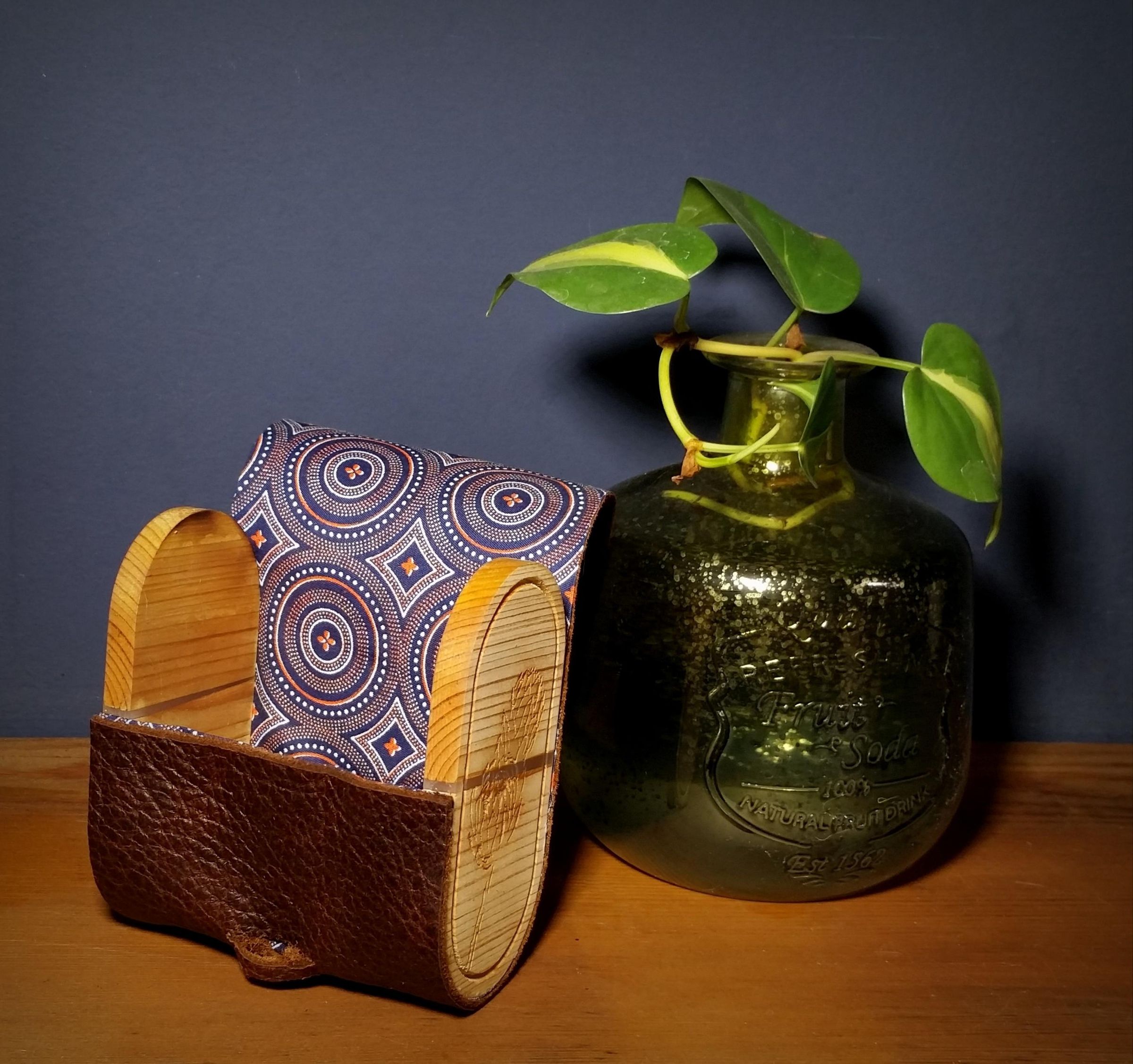 Make Your Own Leather and Wood Pouch : 9 Steps (with Pictures ...