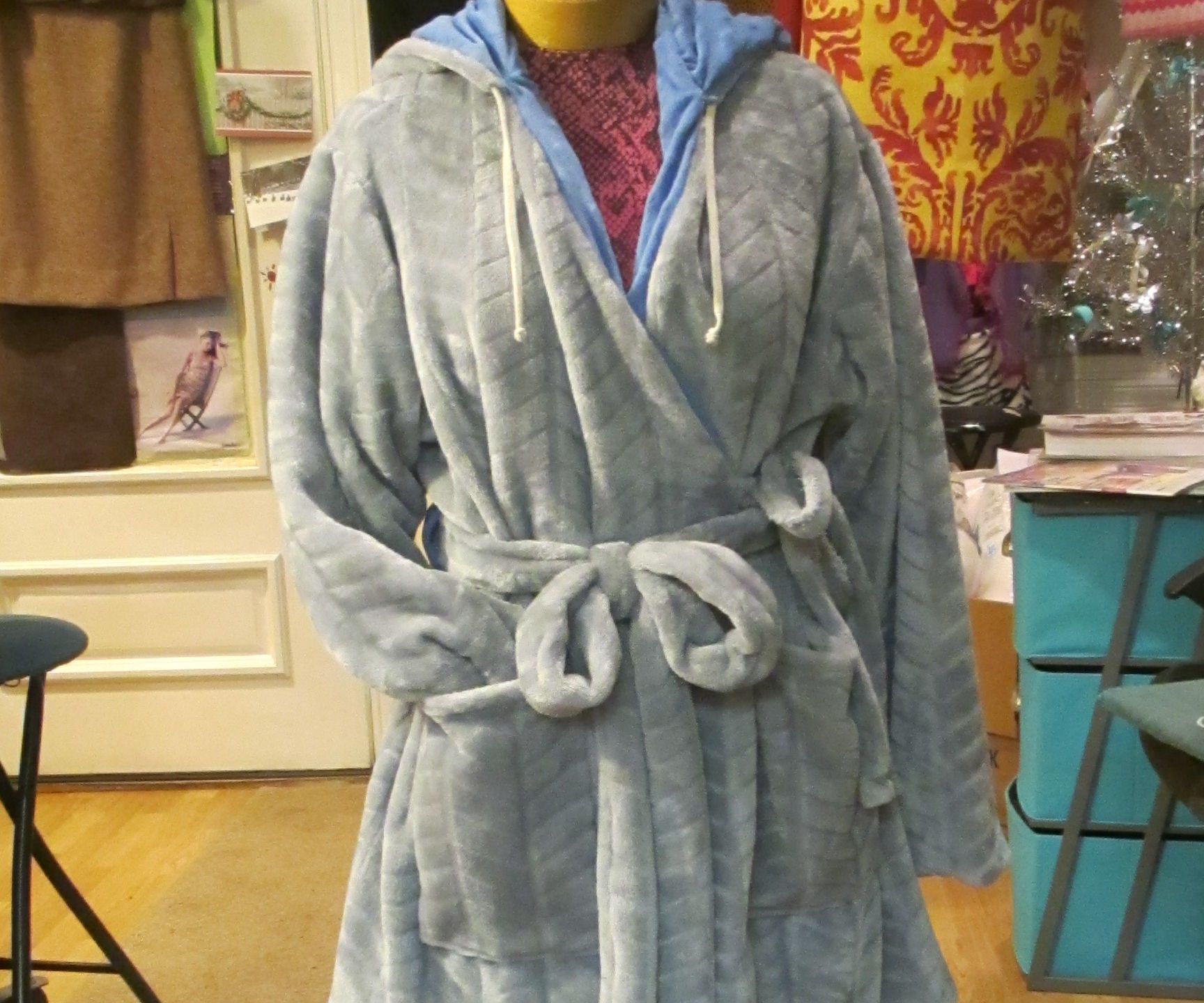 Custom Homemade Hoodie Robe ~ Gift for Daughter : 8 Steps (with ...