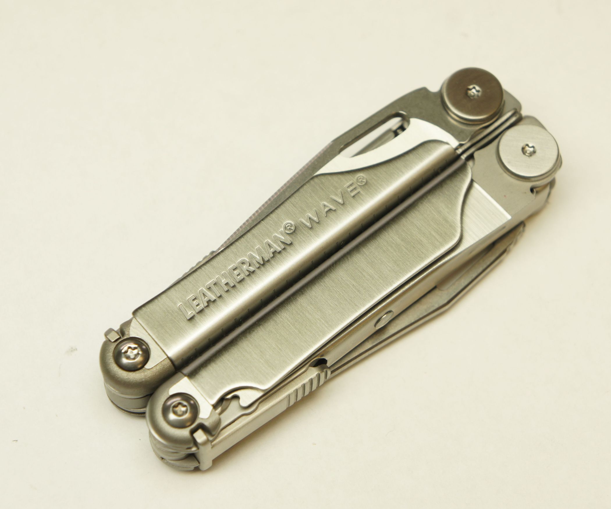 How to Take Apart and Re-assemble a Leatherman Wave : 14 Steps (with ...