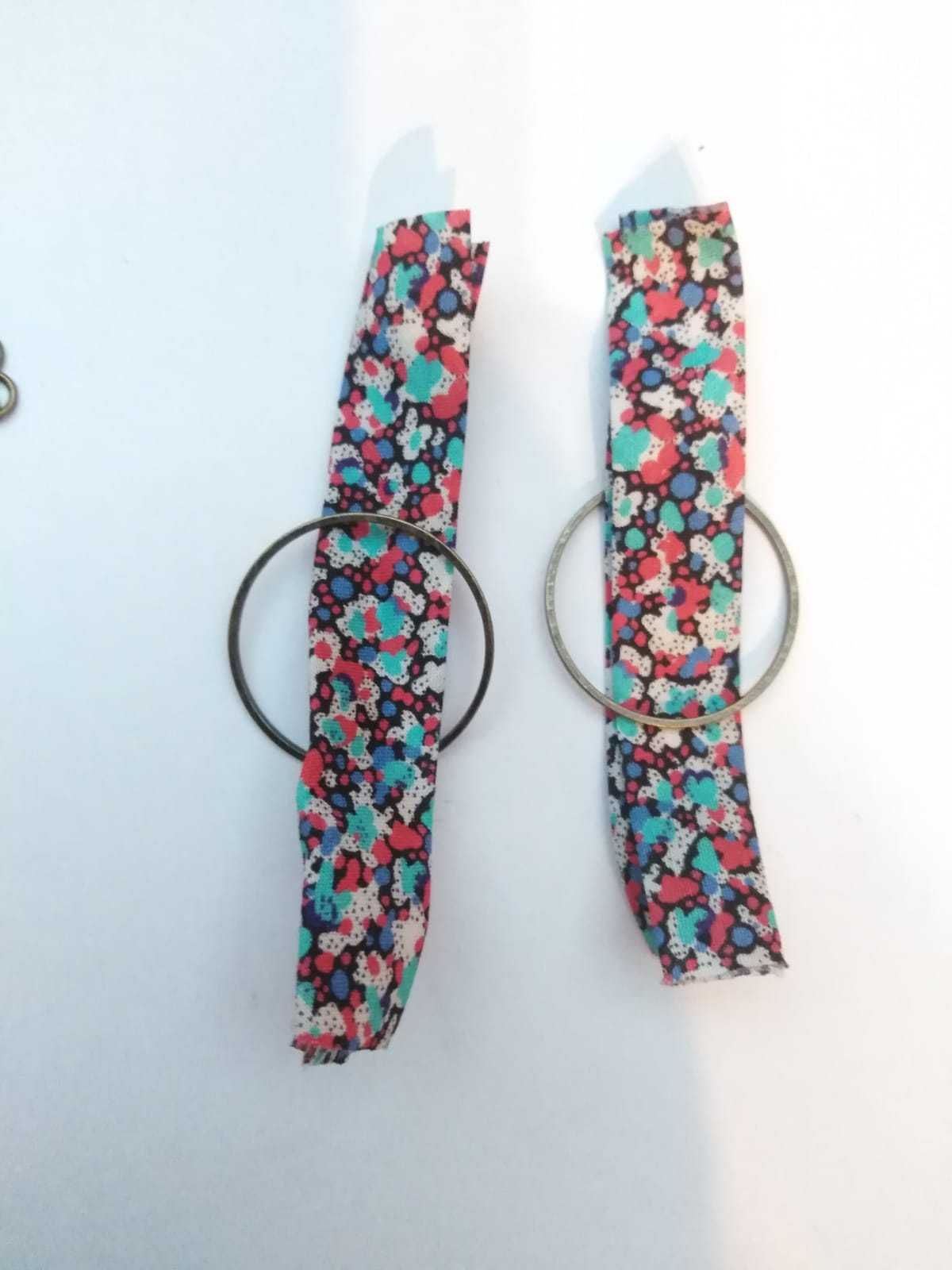 Colored Earring With Ribbon : 3 Steps - Instructables