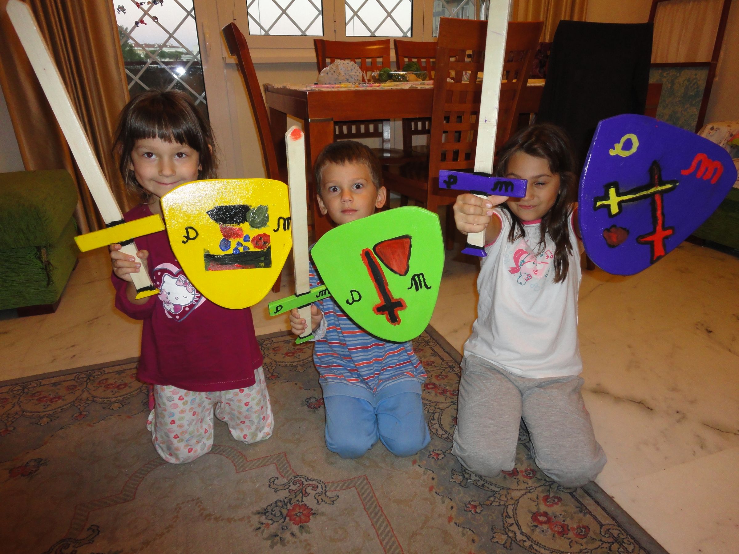 Medieval Shield and Sword : 4 Steps (with Pictures) - Instructables